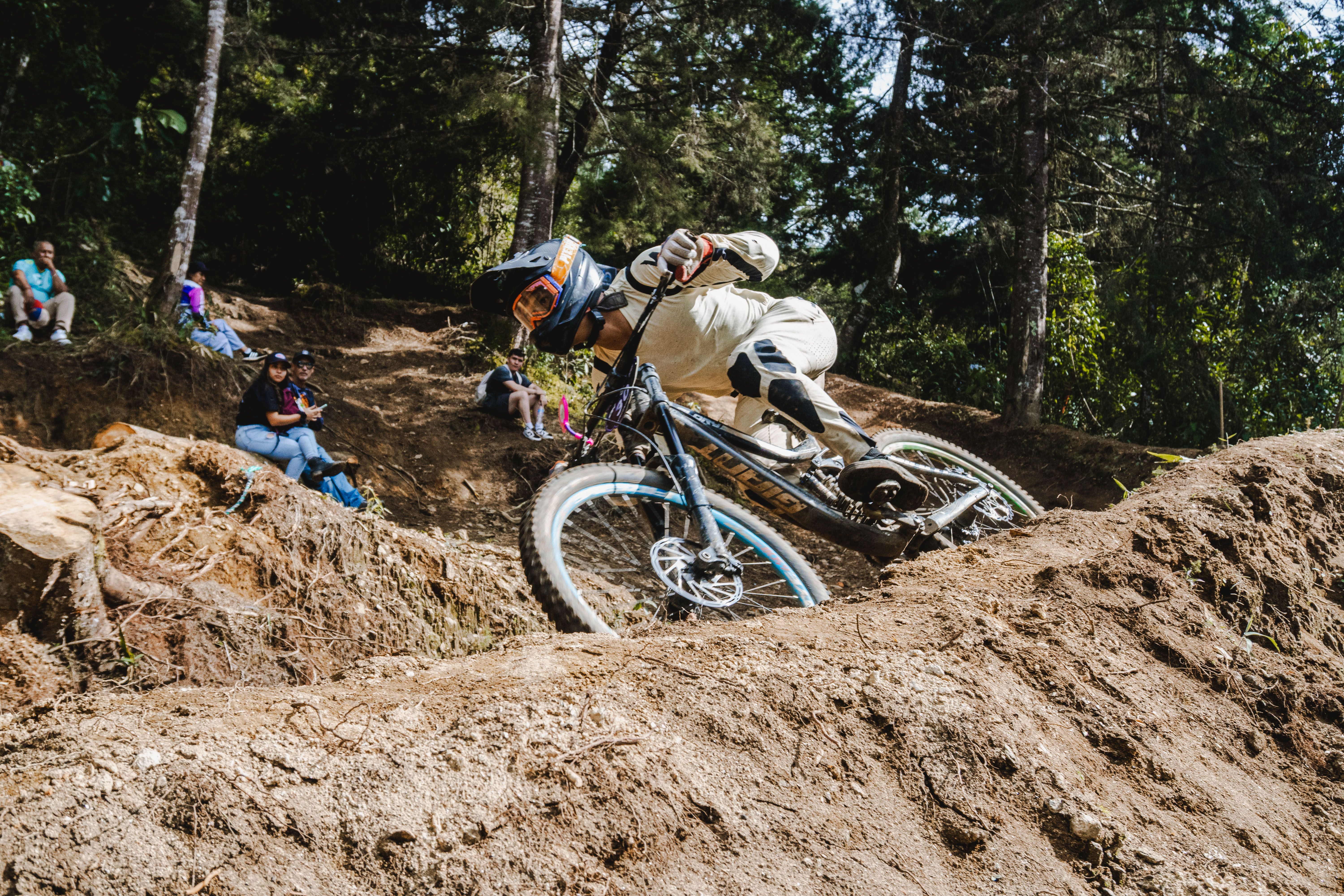Big Bike Desktop Photos, Download The BEST Free Big Bike Desktop Stock ...