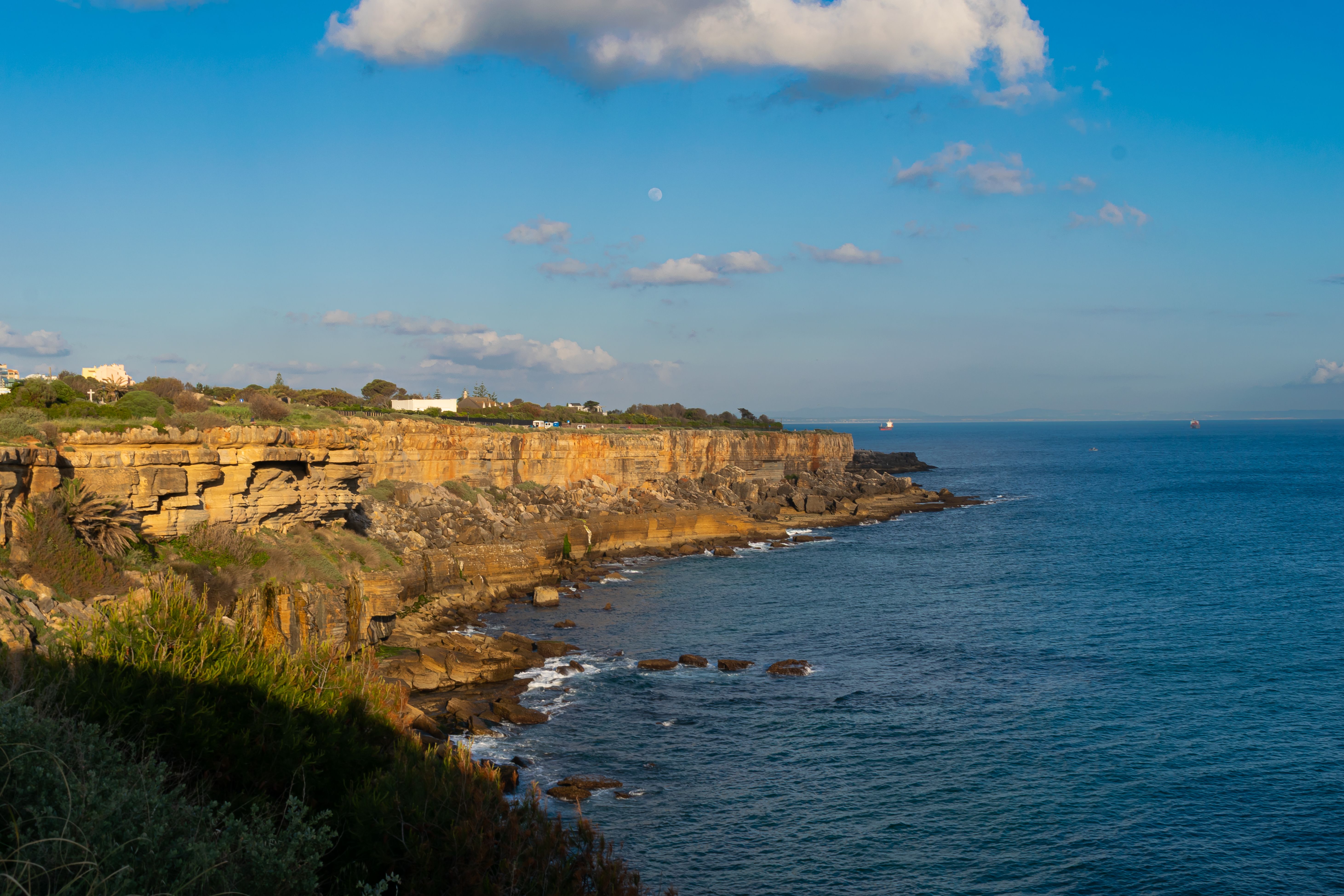 Dramatic Cascais Cliffside Overlooking Atlantic Ocean · Free Stock Photo