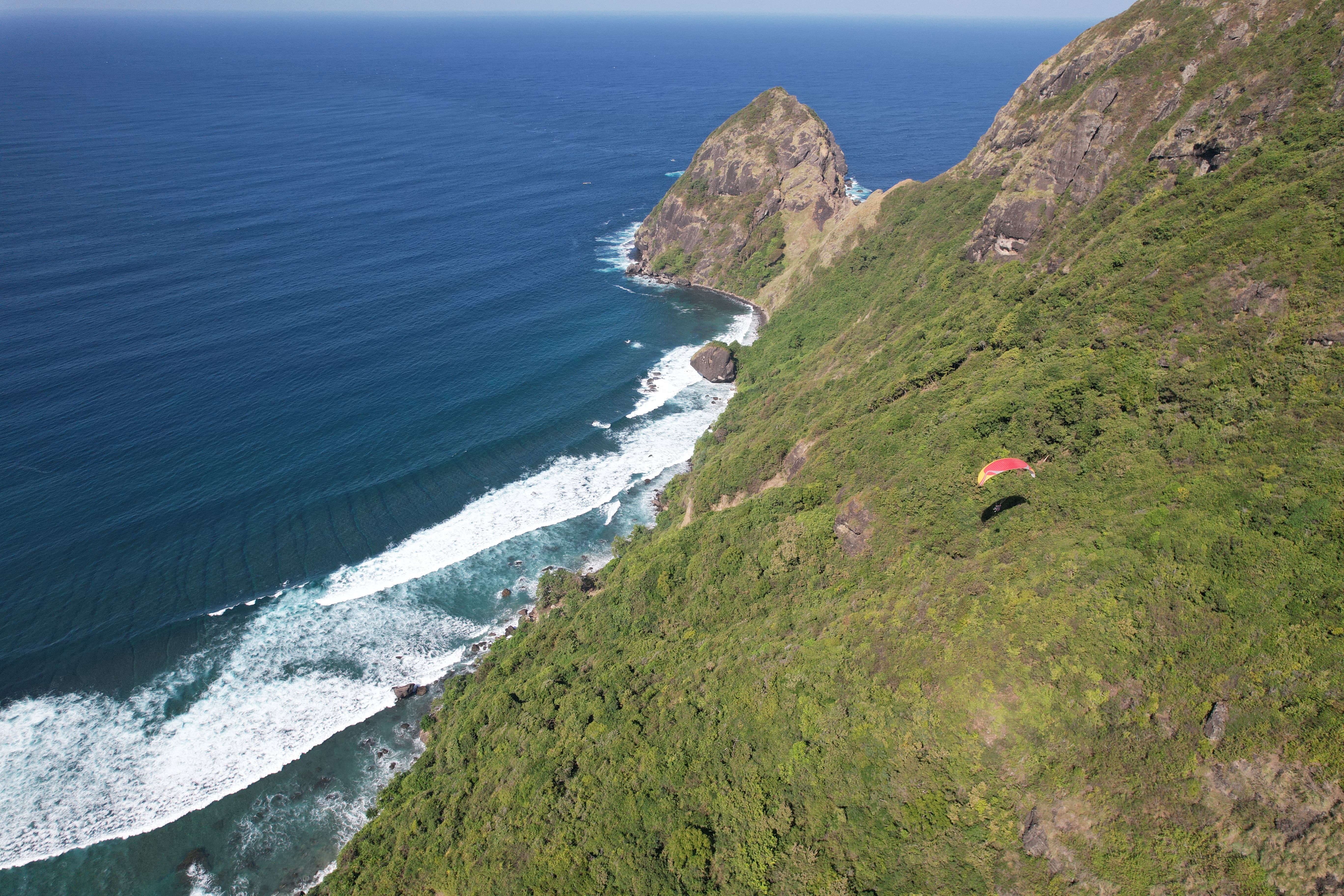 Forest Cliffs Photos, Download The BEST Free Forest Cliffs Stock Photos ...
