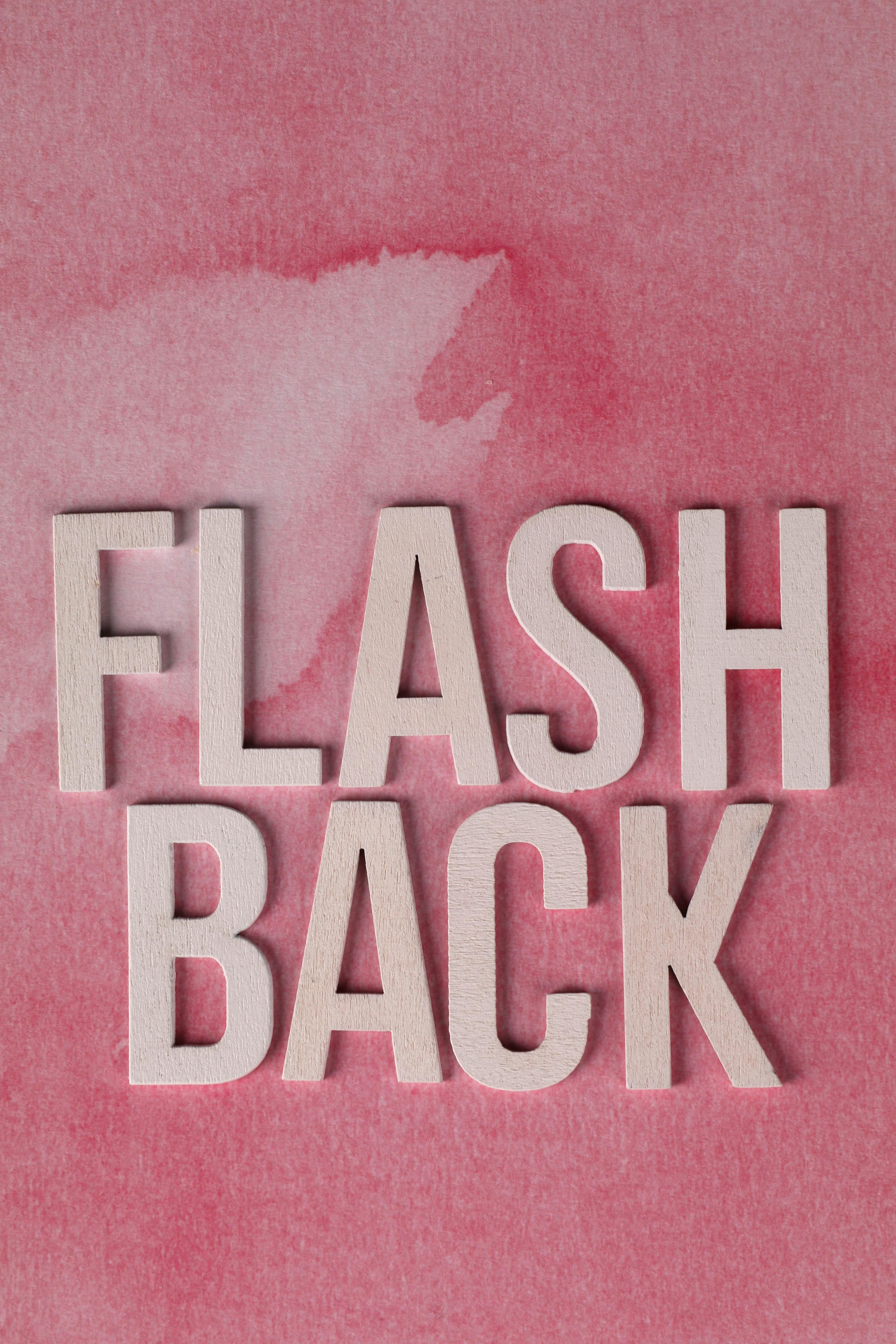 Texto Flashback Em Fundo Aquarela Rosa · Foto profissional gratuita