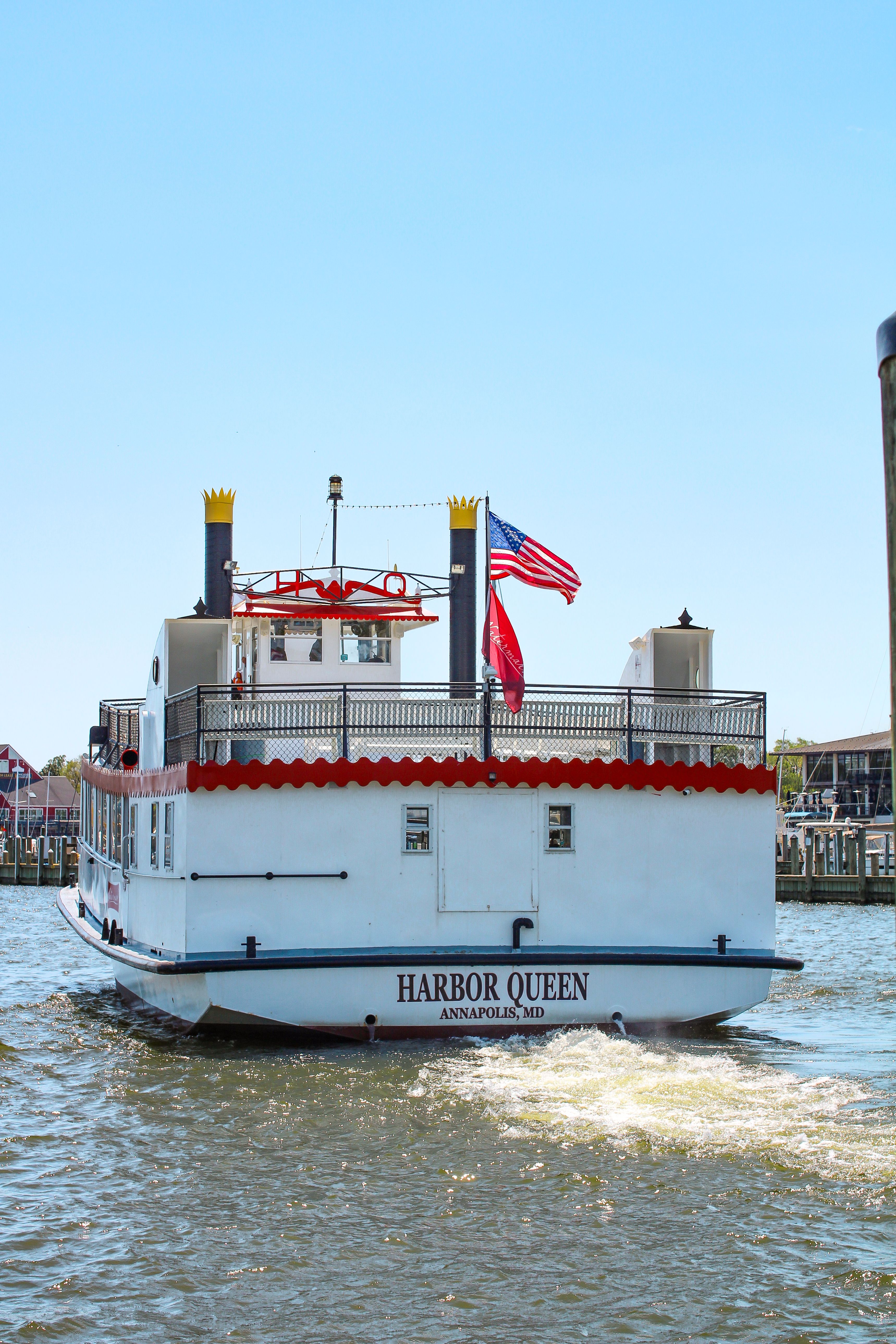 Iconic Harbor Queen Boat in Annapolis Bay · Free Stock Photo
