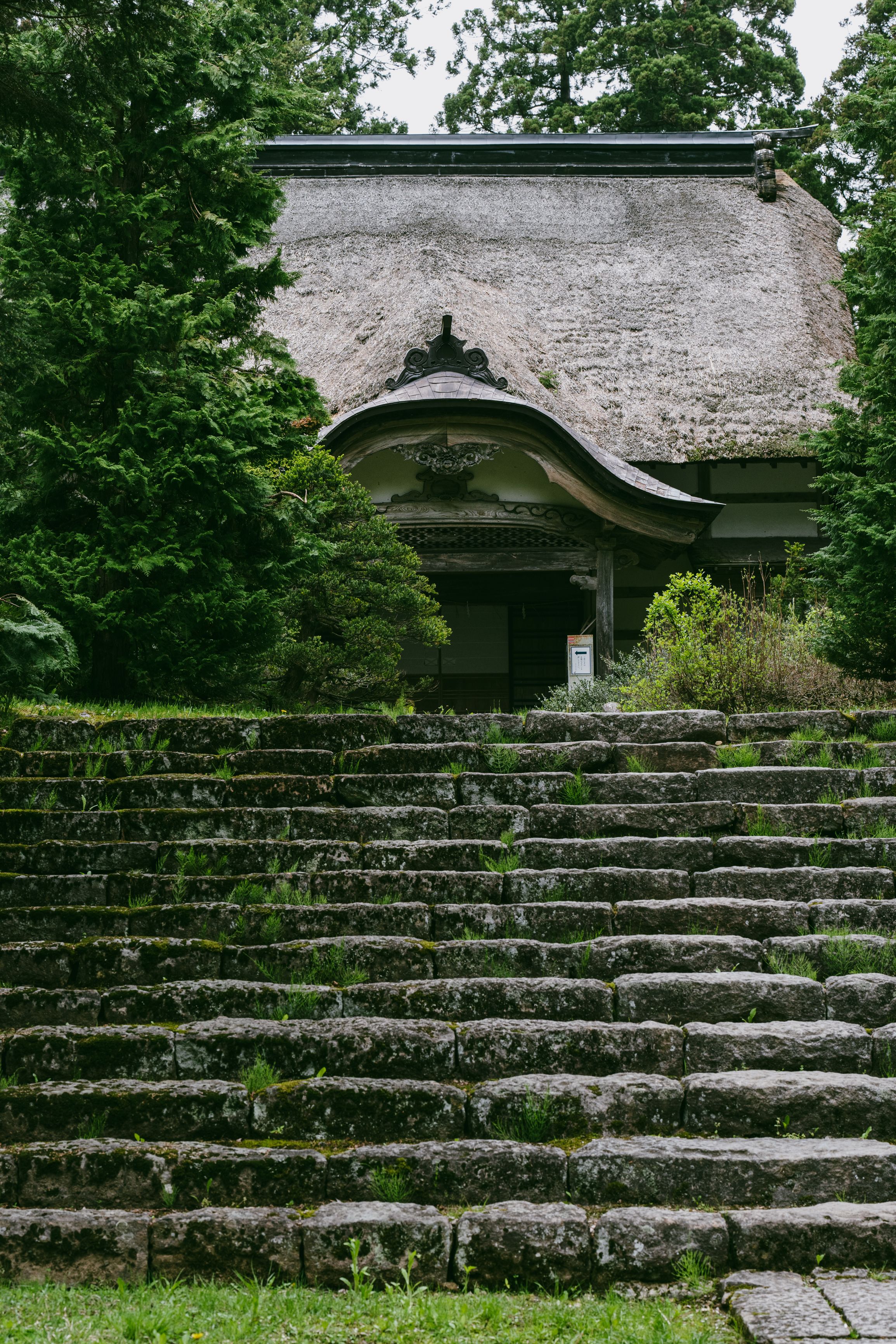 Sanctuary with Japanese Statues in Kyoto Japan · Free Stock Photo