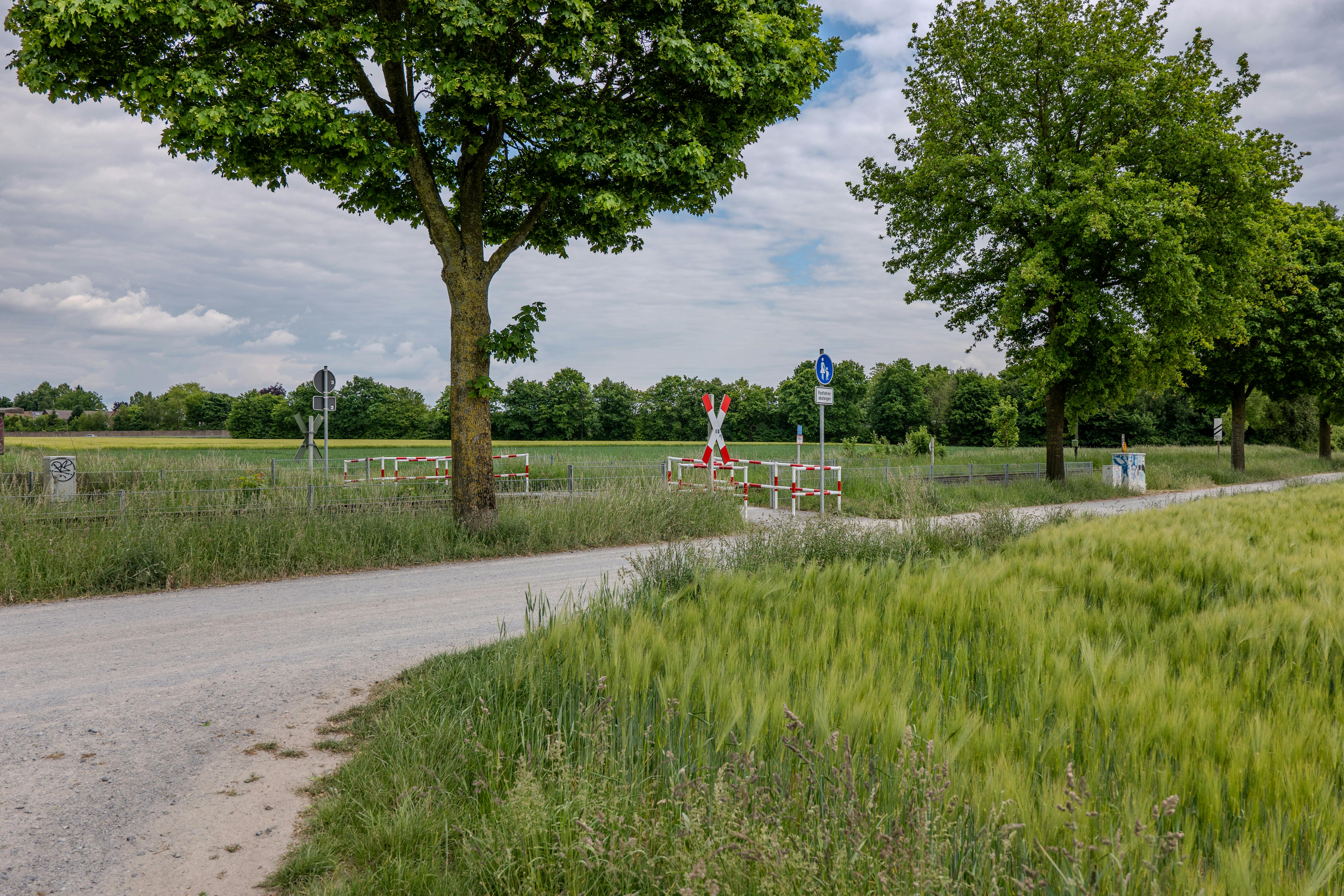 Safety Sign Landscape Photos, Download The BEST Free Safety Sign ...