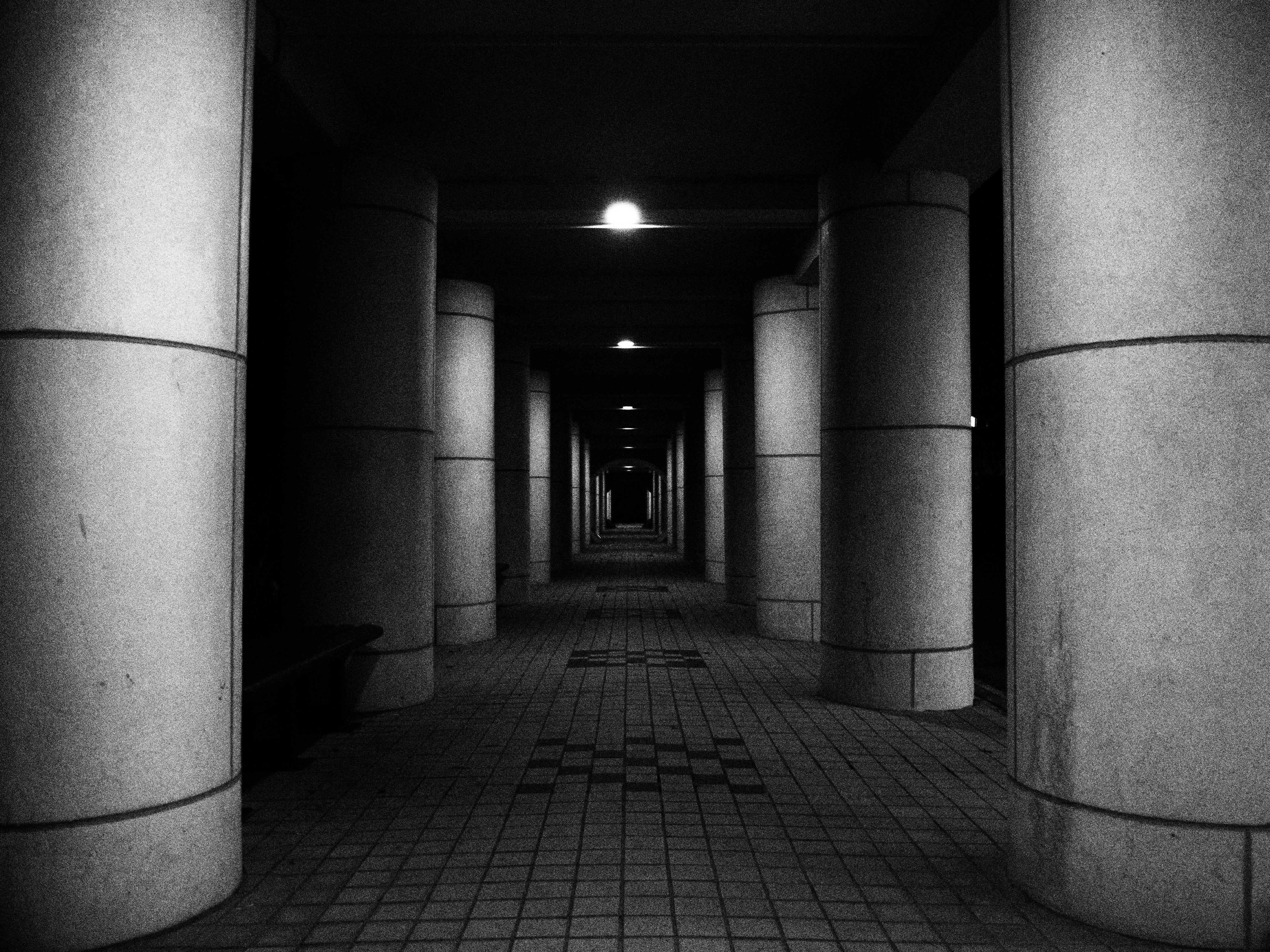 Dramatic Black and White Urban Corridor in Hong Kong · Free Stock Photo