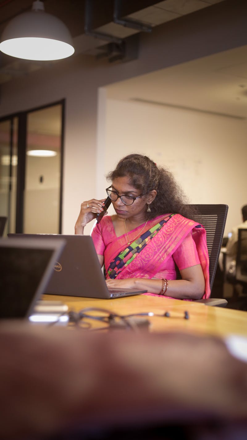 Indian Office Girl Photos, Download The BEST Free Indian Office Girl ...