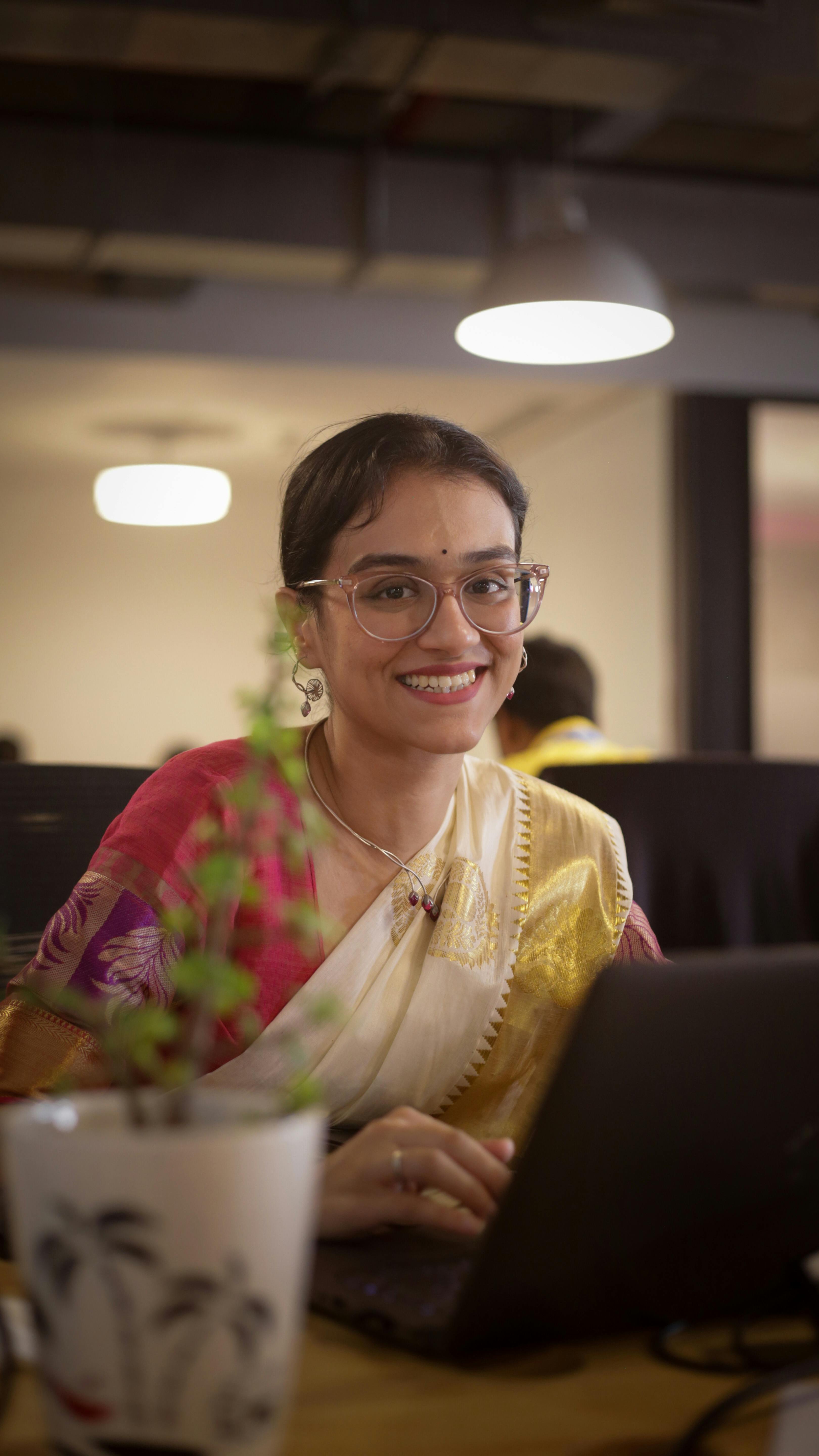 Professional Girls Photos, Download The BEST Free Professional Girls ...