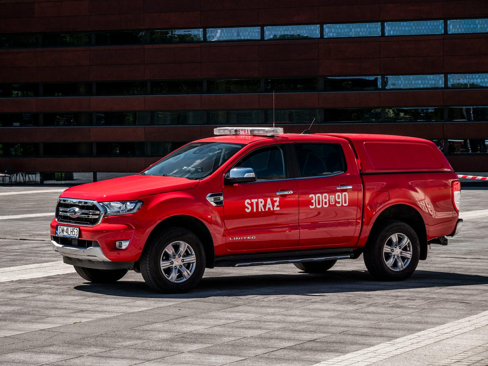 Fire Engine Photos, Download The BEST Free Fire Engine Stock Photos ...