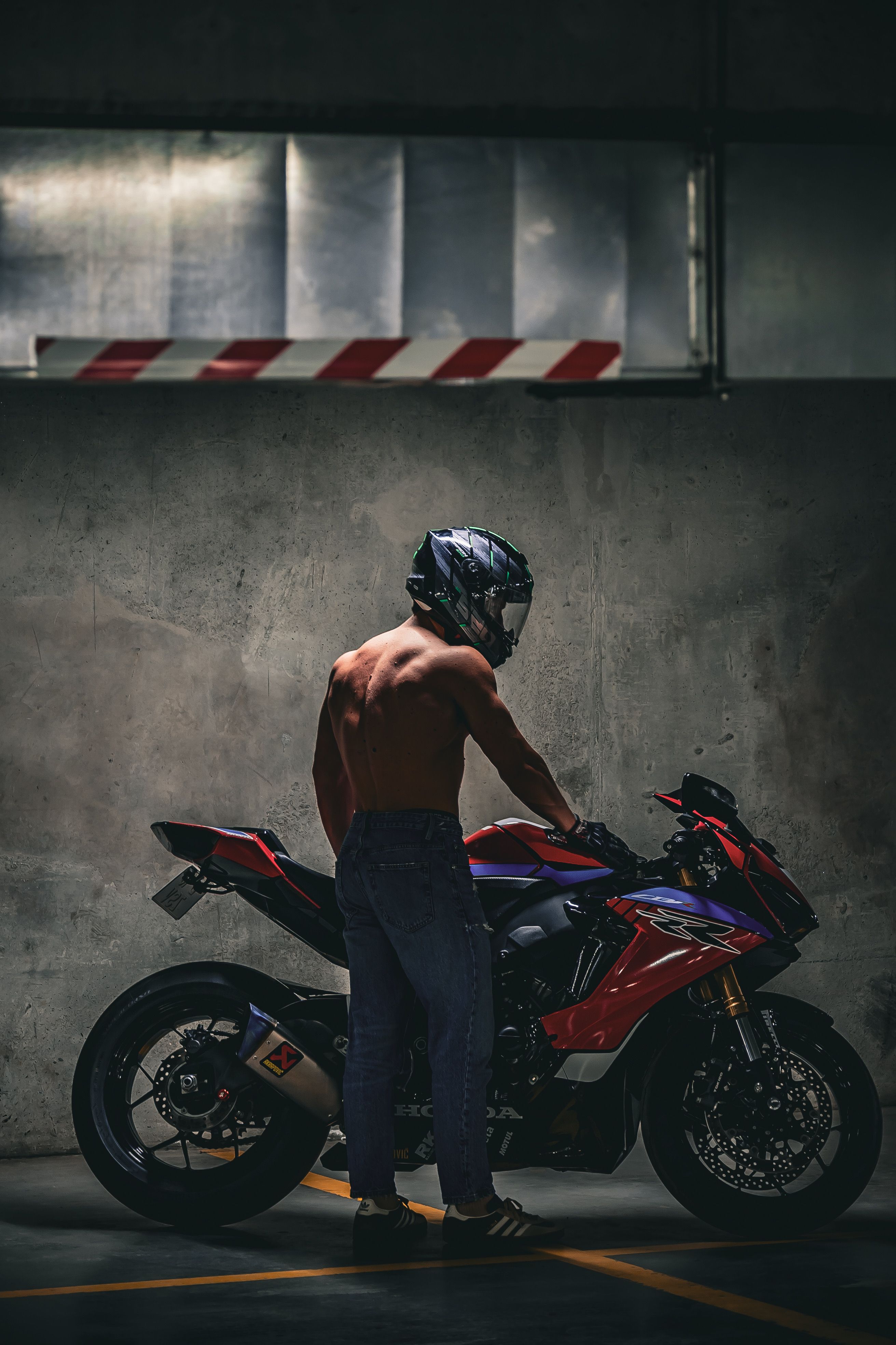 Motorbike Back Photos, Download The BEST Free Motorbike Back Stock ...
