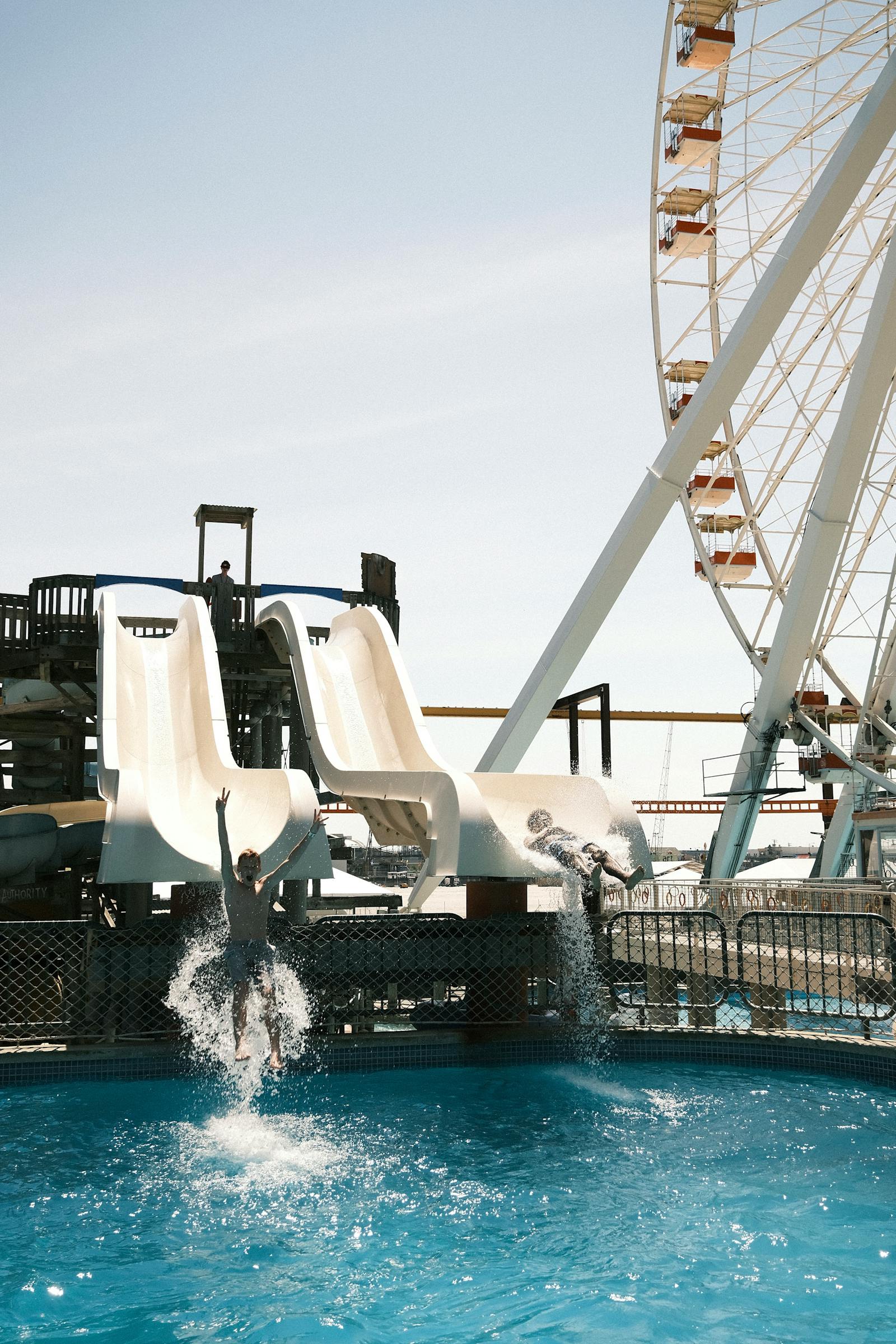 Water Slide Photos, Download The BEST Free Water Slide Stock Photos ...