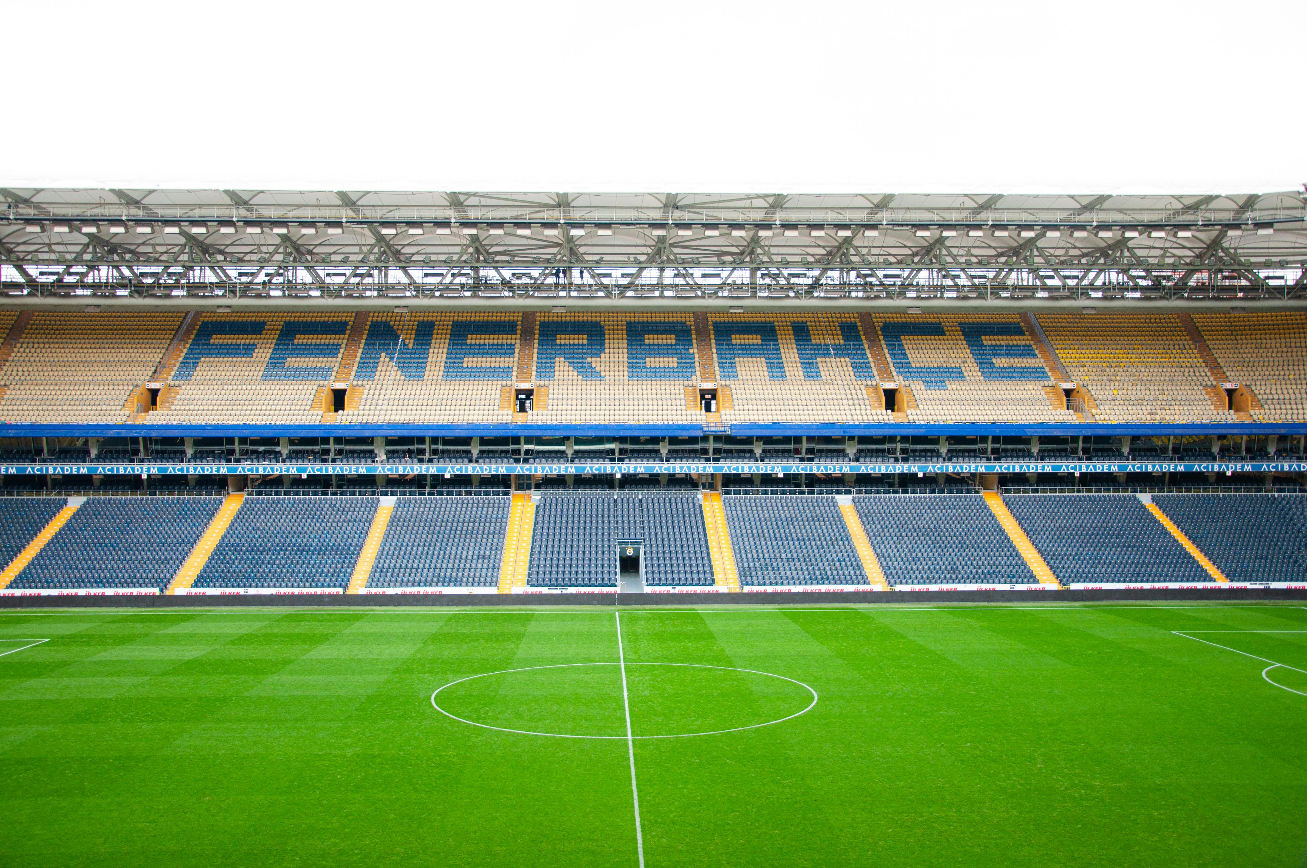 Fenerbahçe Stadium empty seats and green field · Free Stock Photo