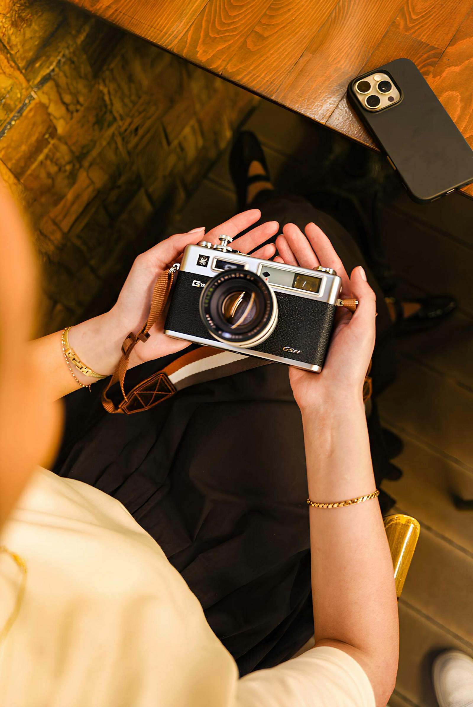 Film Camera Photos, Download The BEST Free Film Camera Stock Photos ...