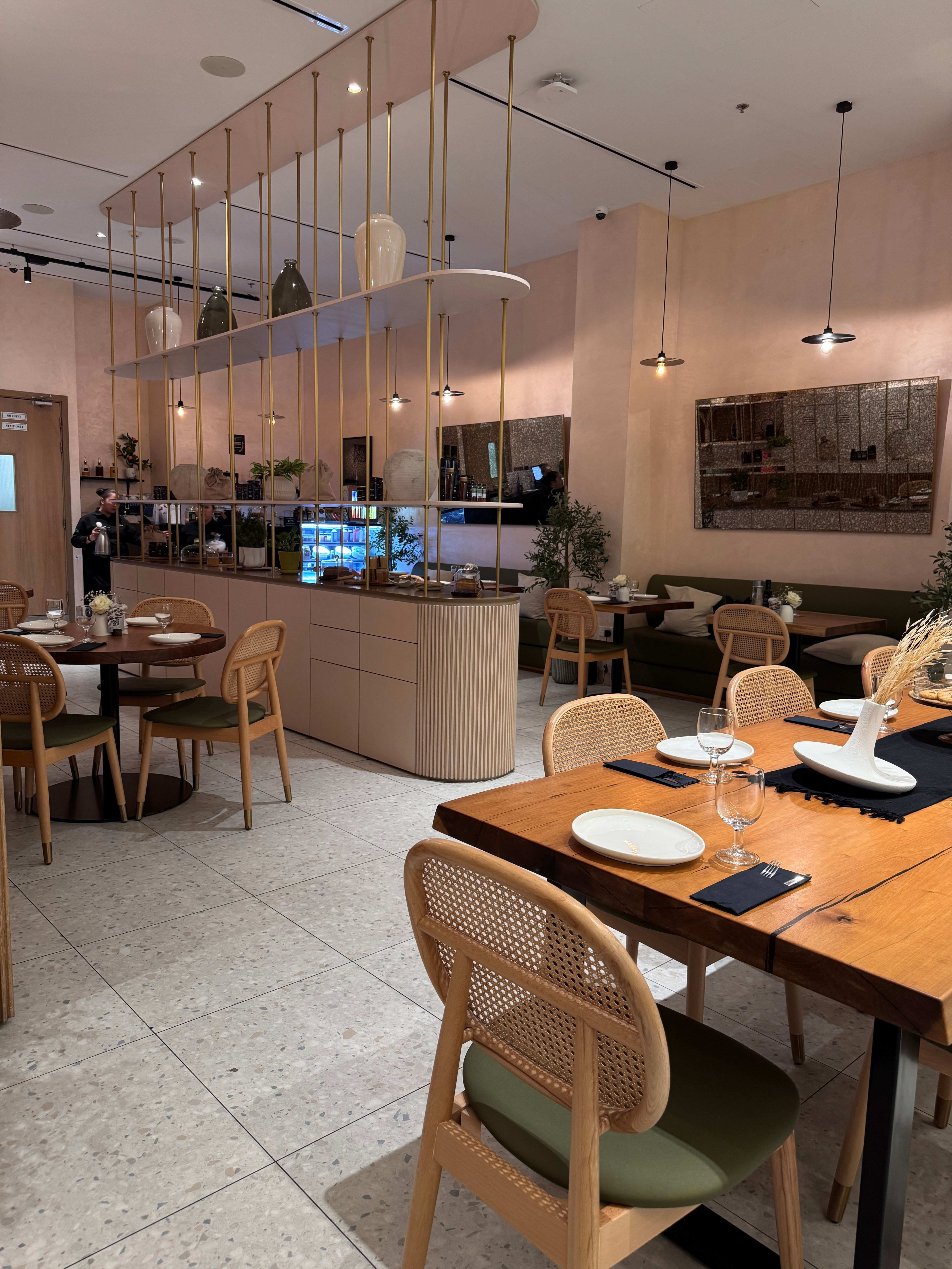 Modern Café Interior with Elegant Seating Area · Free Stock Photo