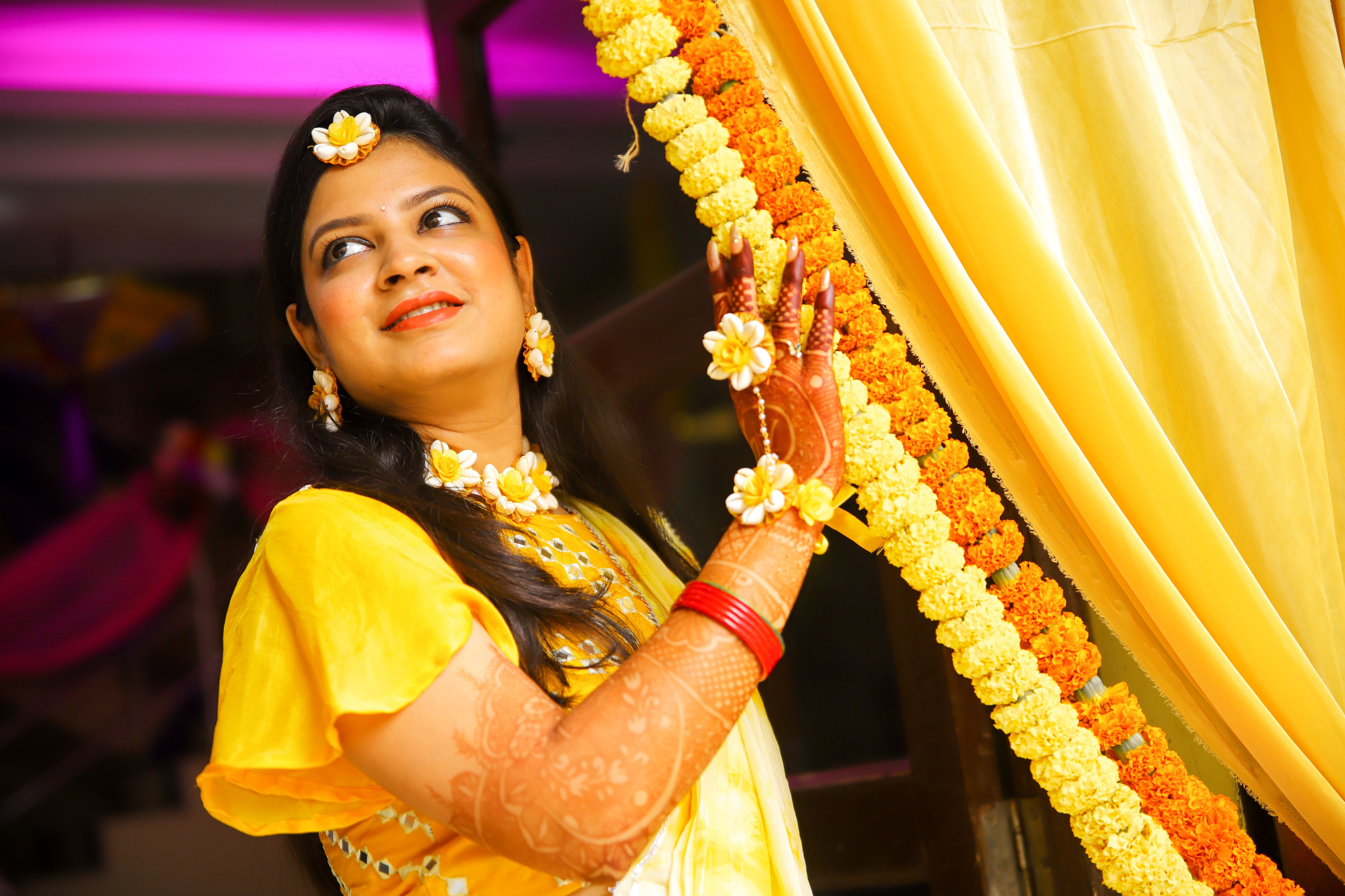 Beautiful Bride in Traditional Indian Wedding Attire · Free Stock Photo