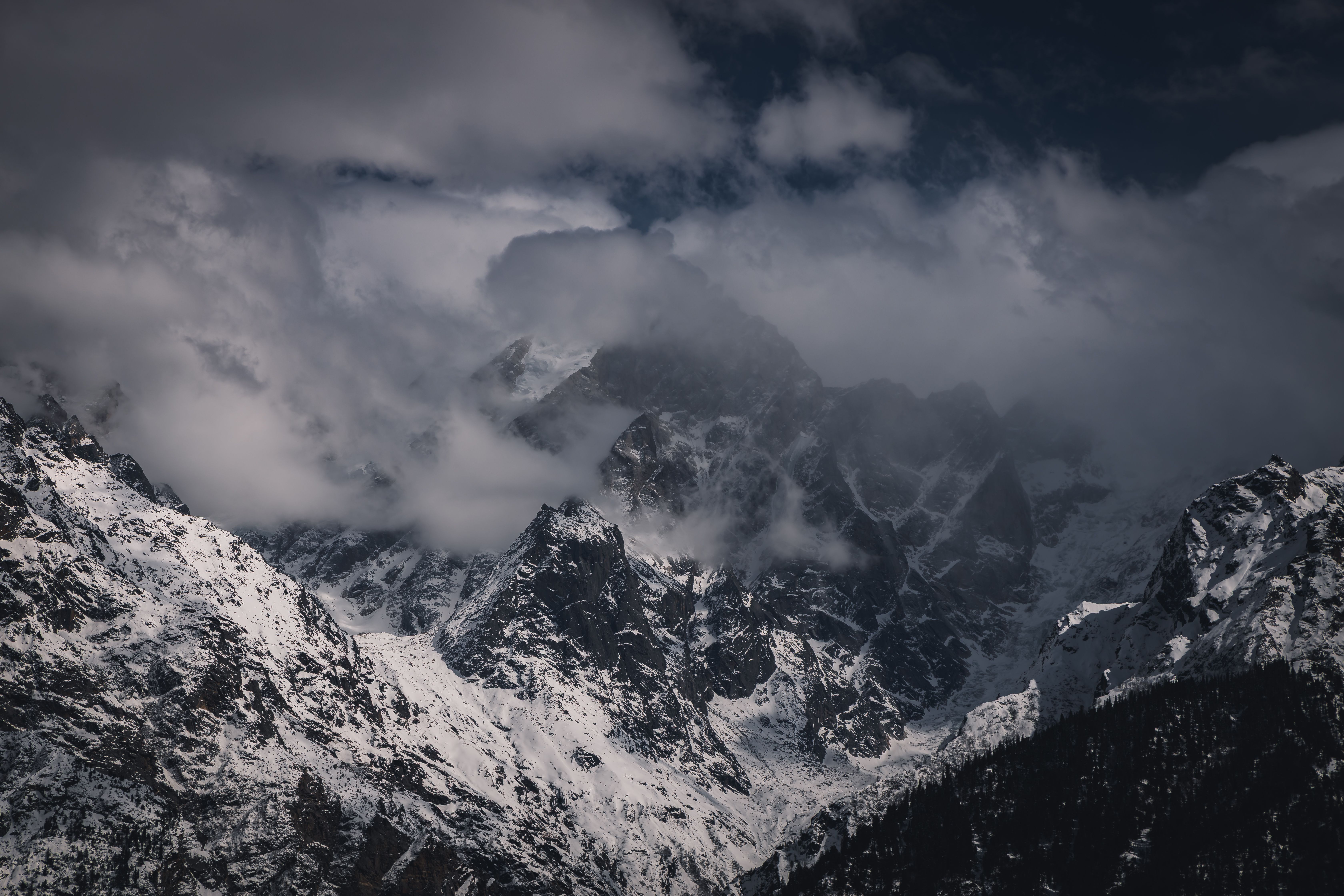 Majestic Snow-Capped Himalayan Mountains · Free Stock Photo