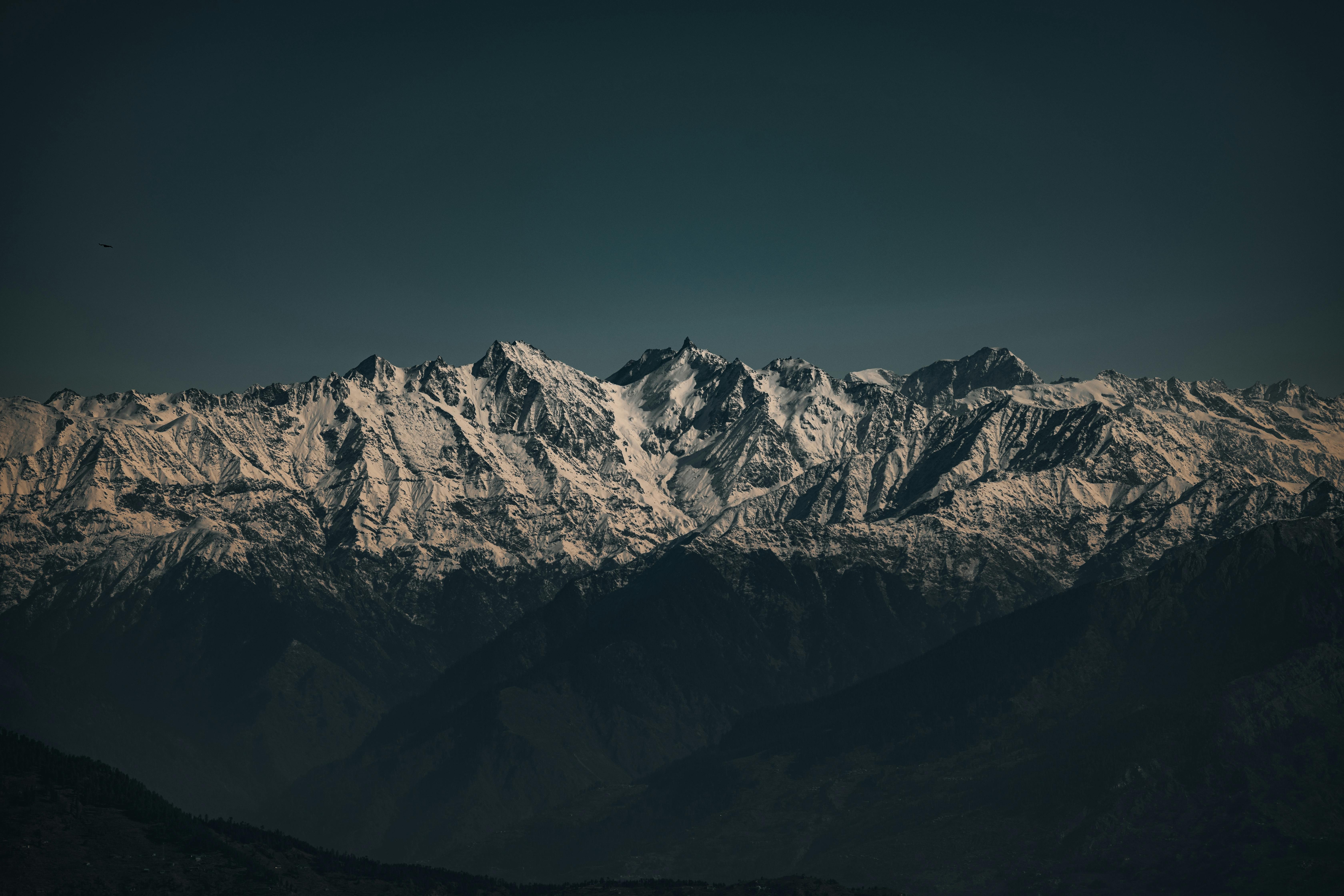 Stunning View of The Himalayan Mountain Range · Free Stock Photo