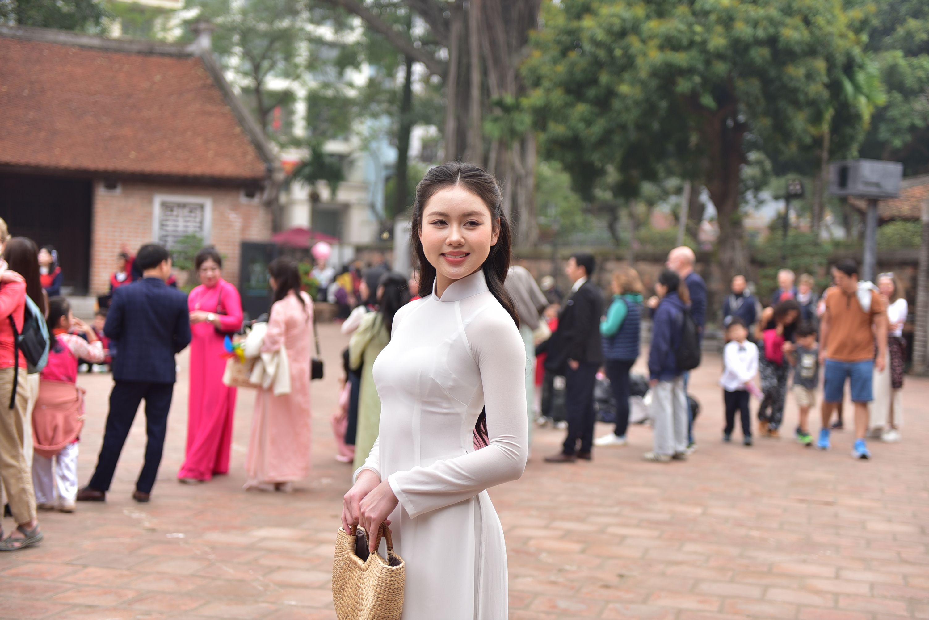 Cultural Gathering with Woman in Traditional Dress · Free Stock Photo