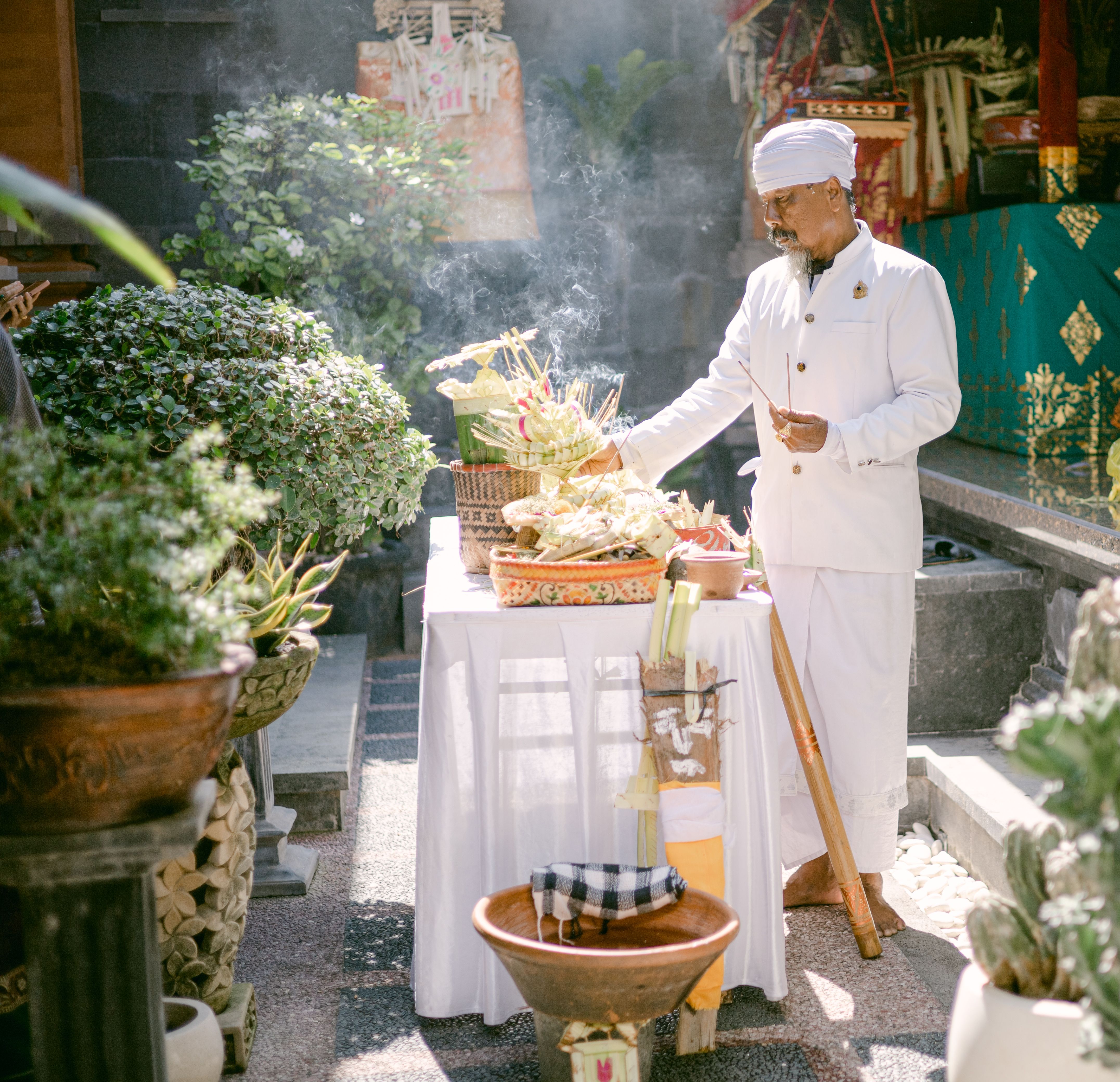 Traditional Balinese Offering Ceremony Outdoors · Free Stock Photo