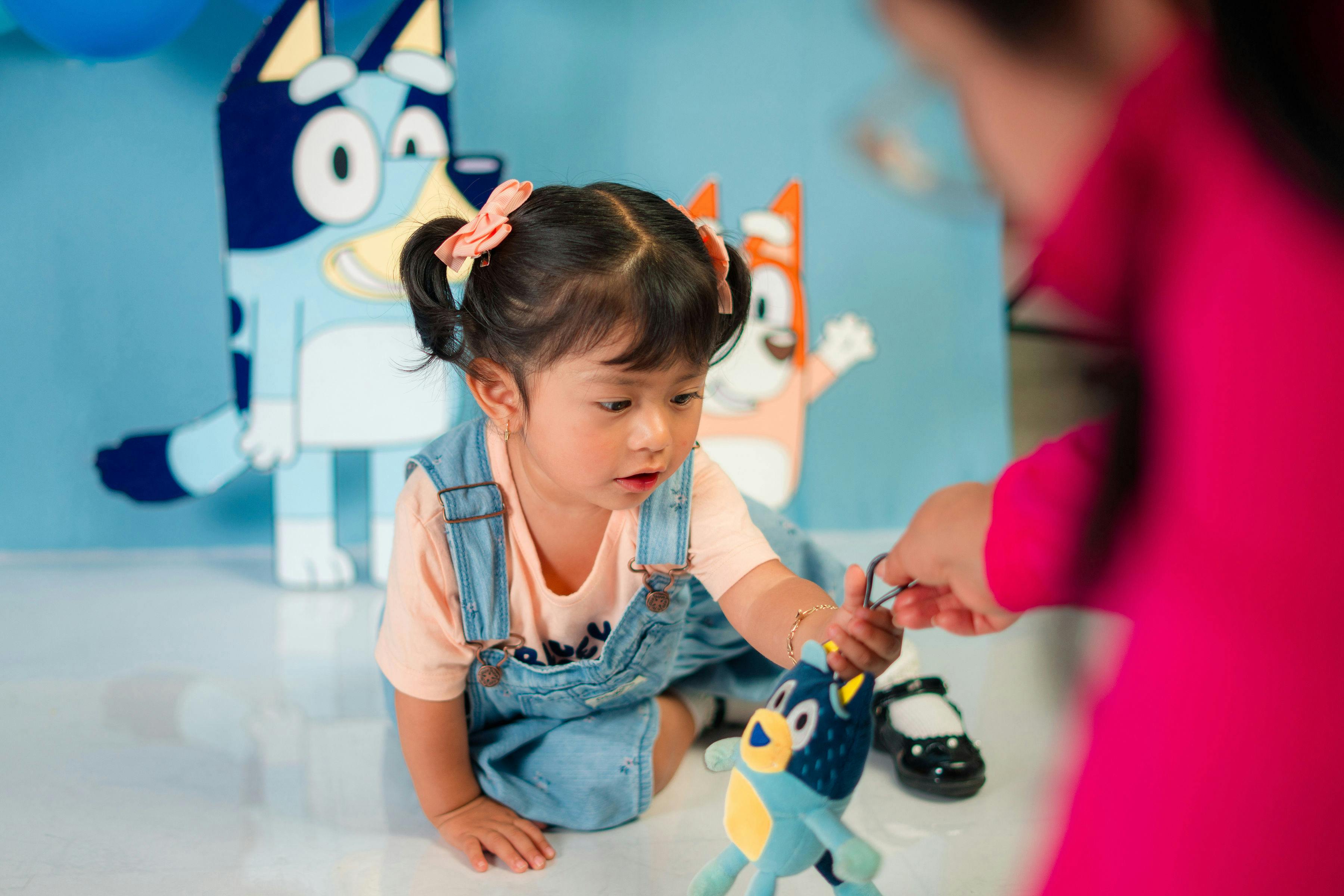 Bluey Background Photos, Download The BEST Free Bluey Background Stock ...