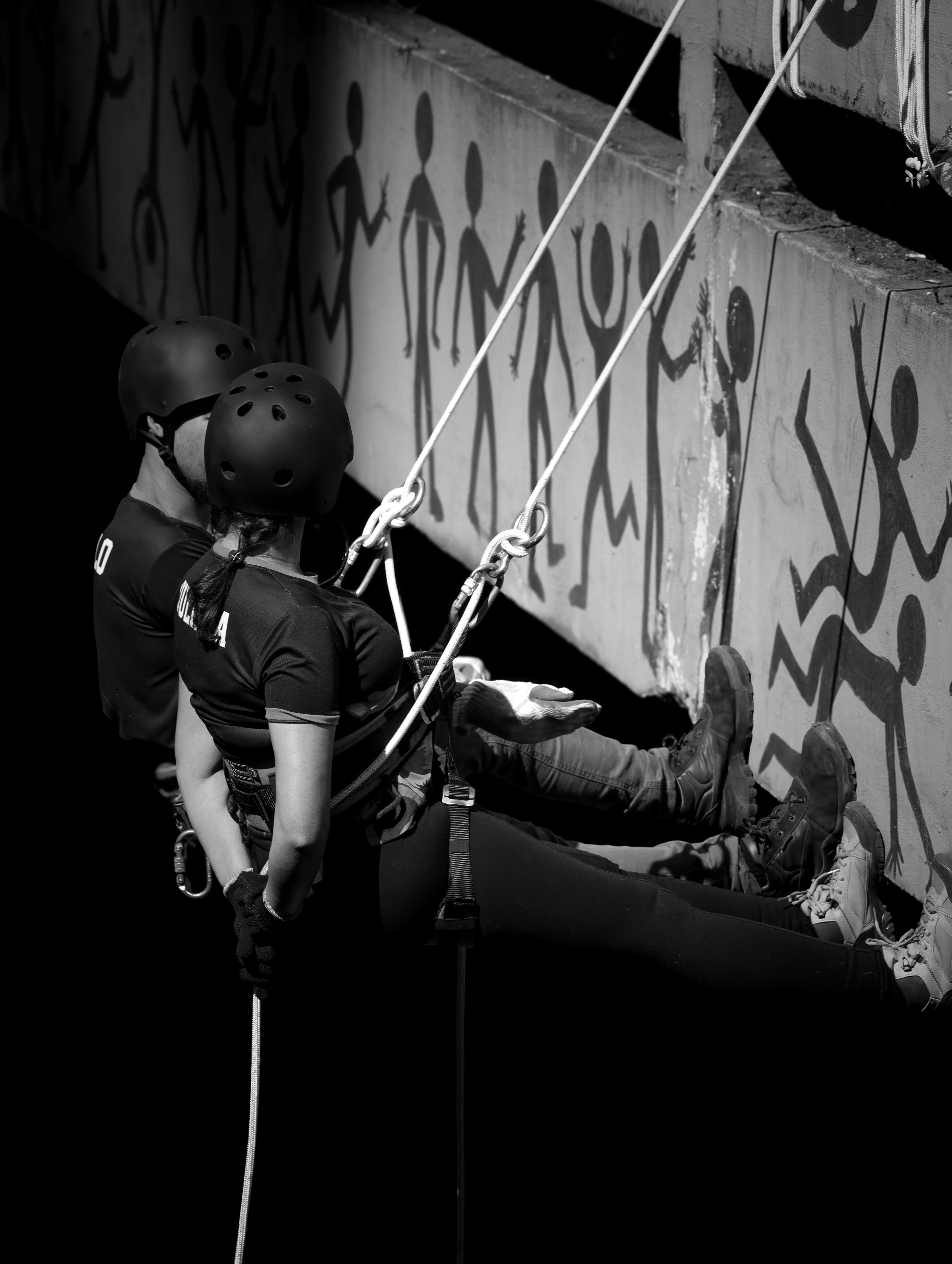 Rope Rappelling Photos, Download The BEST Free Rope Rappelling Stock ...