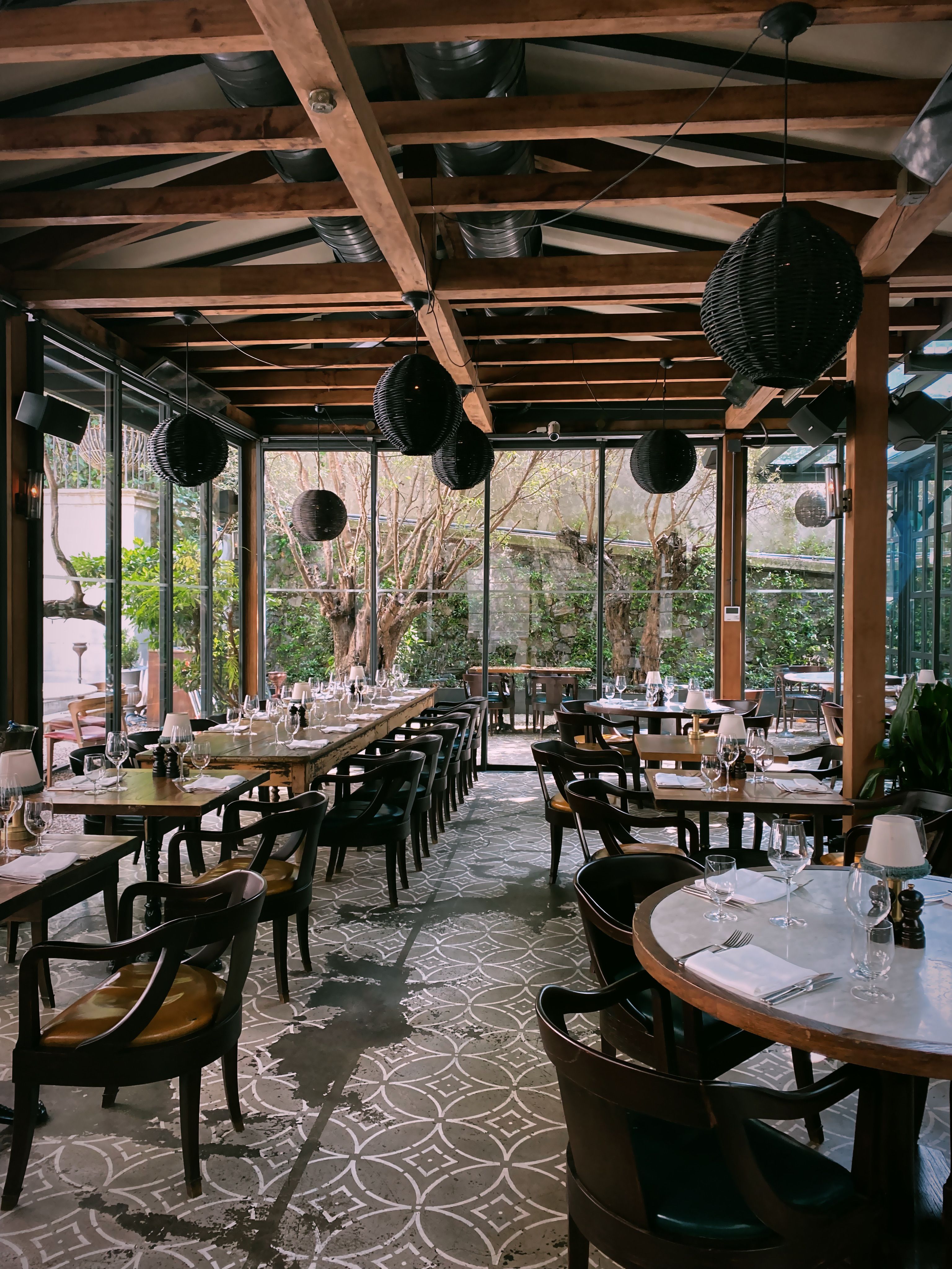 Chic Modern Indoor Restaurant Setting · Free Stock Photo