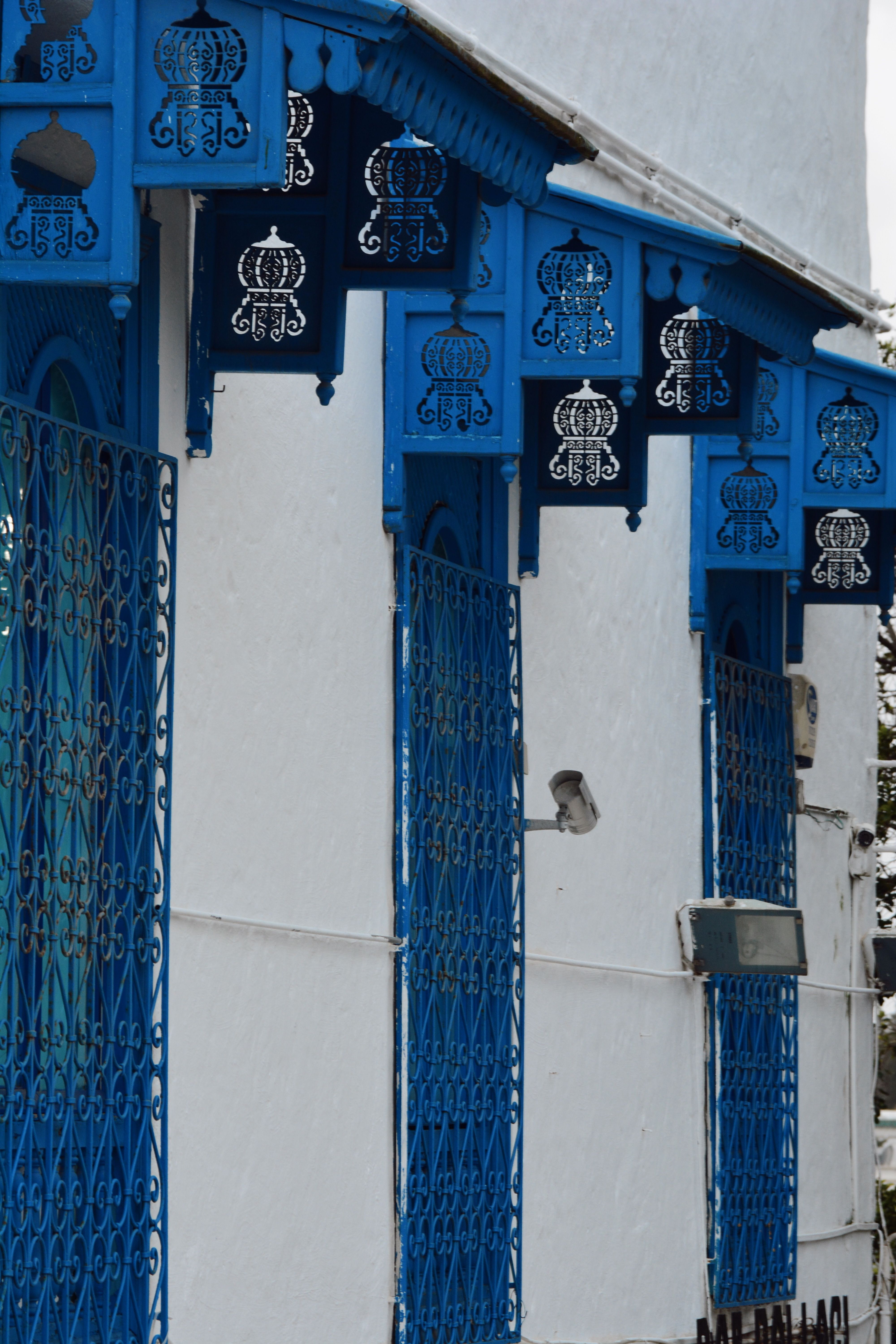 Traditional Tunisian Architecture with Blue Accents · Free Stock Photo