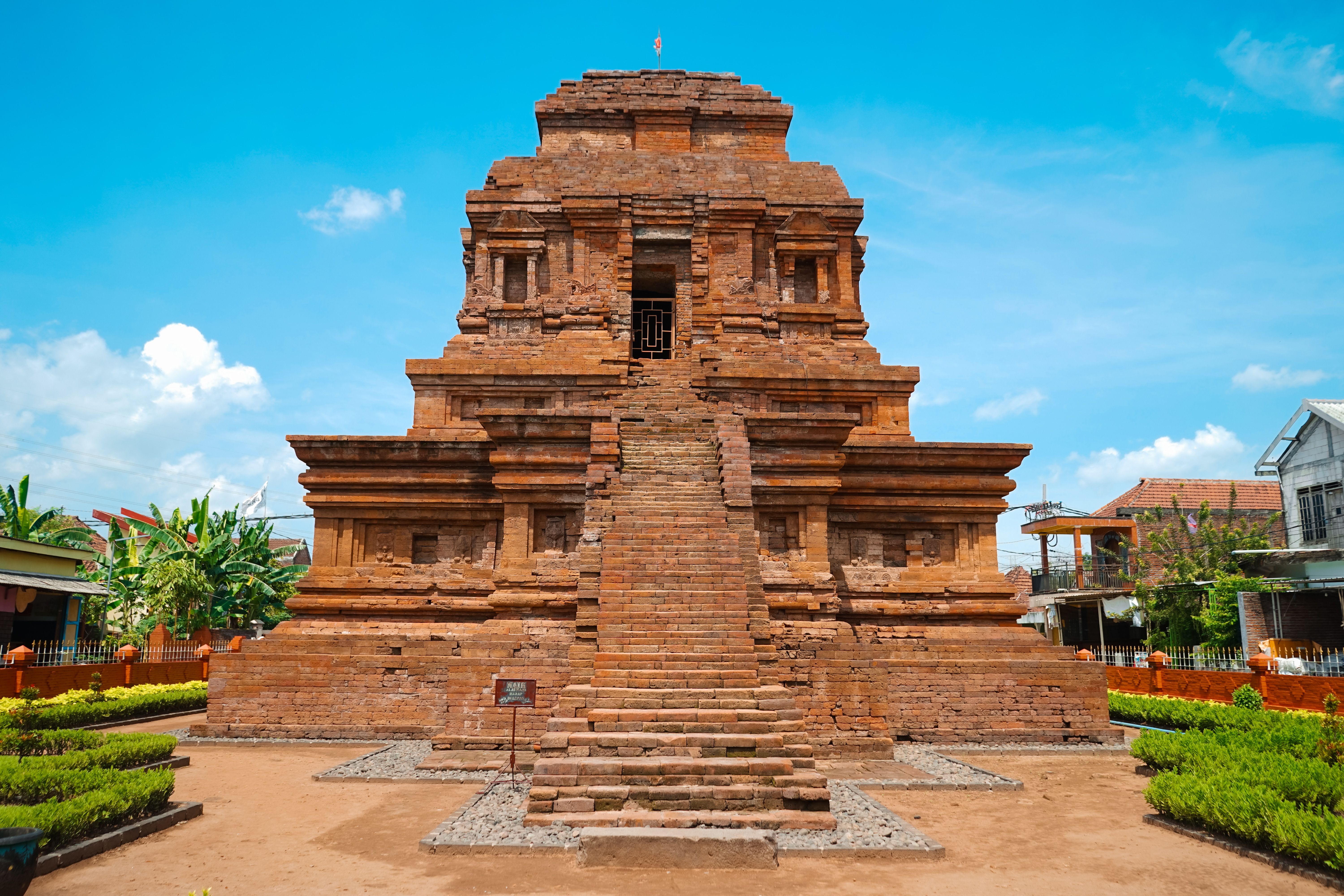 Majestic Candi Bajang Ratu in East Java · Free Stock Photo