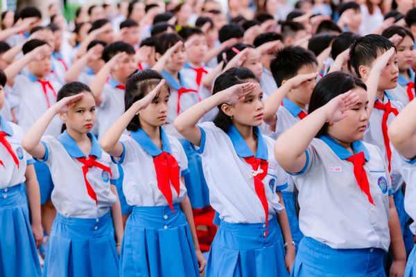 Students In Blue Uniform Photos, Download The BEST Free Students In ...