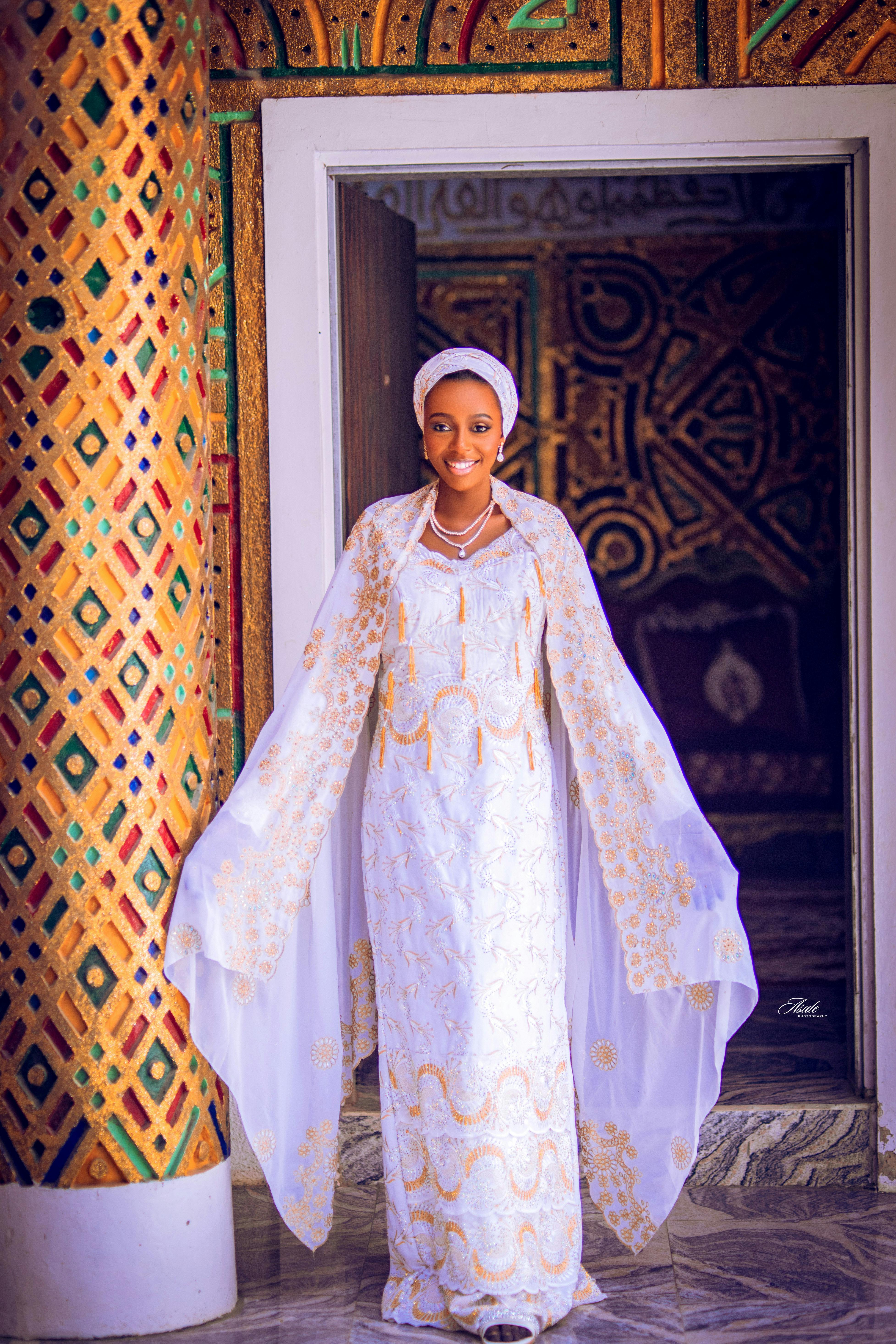 Elegant Woman in Traditional African Attire · Free Stock Photo