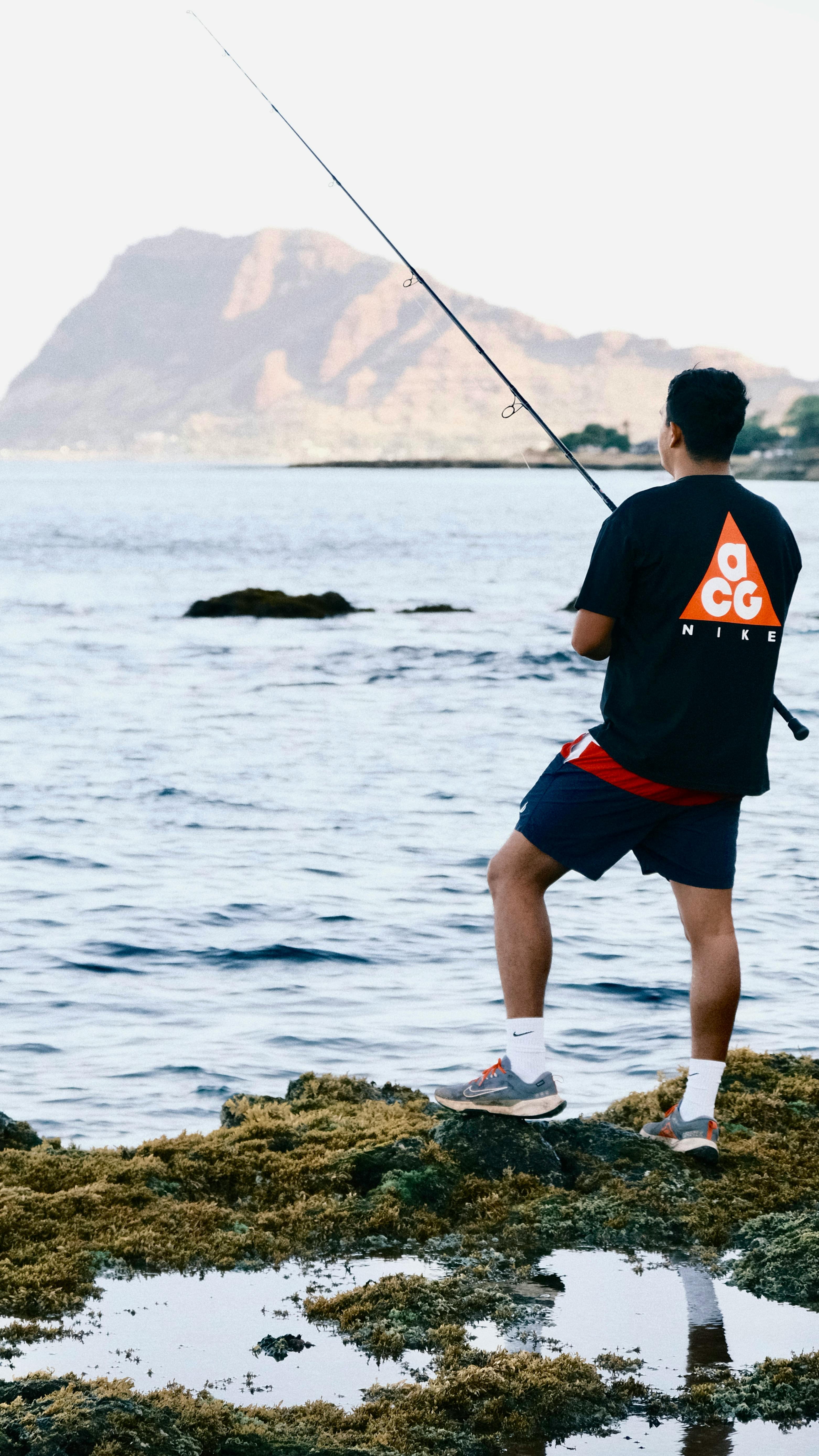 800.000+ Foto Orang Memancing Terbaik · Unduh Gratis 100% · Foto Stok ...