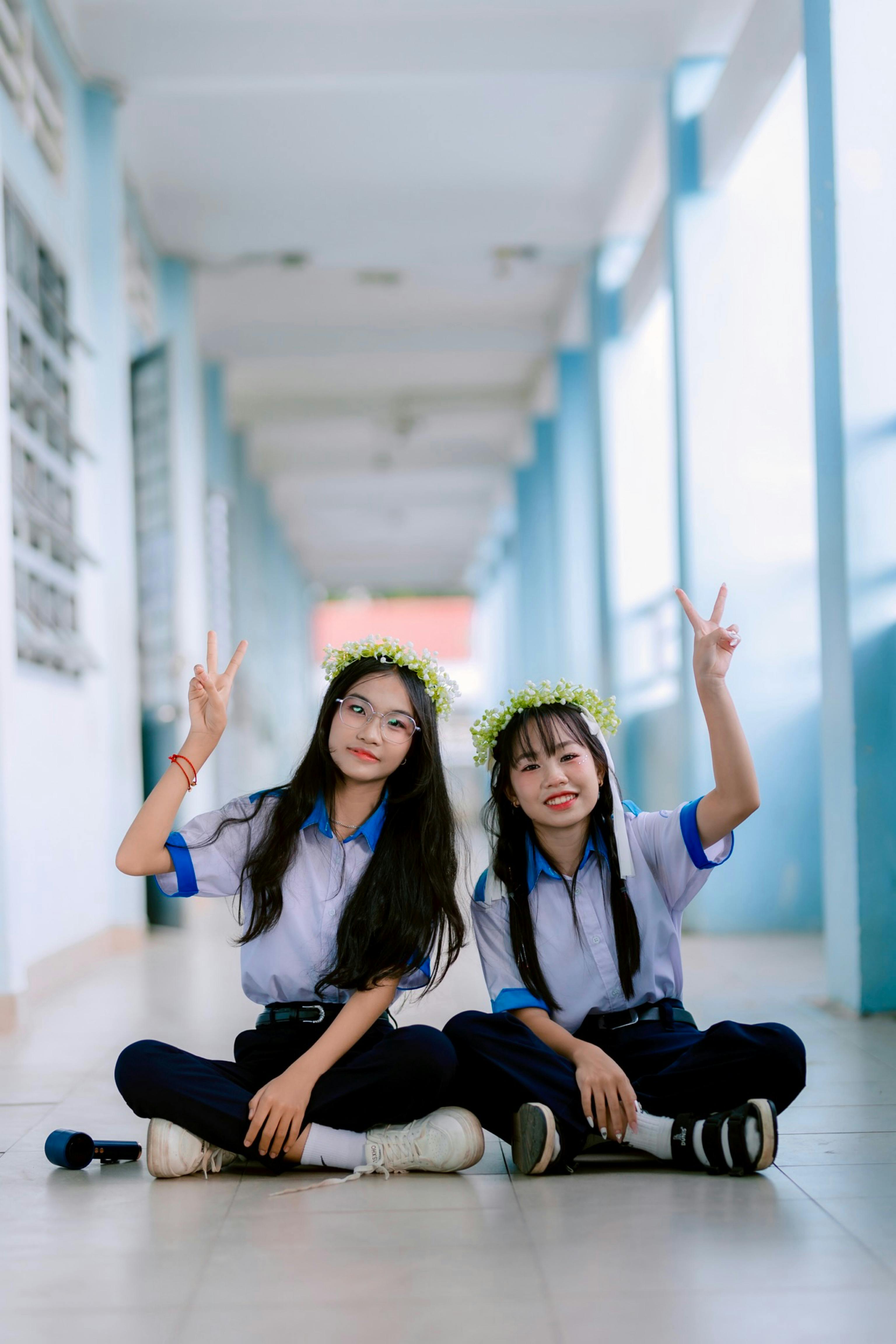 Teen+Jumploads Photos, Download The BEST Free Teen+Jumploads Stock ...