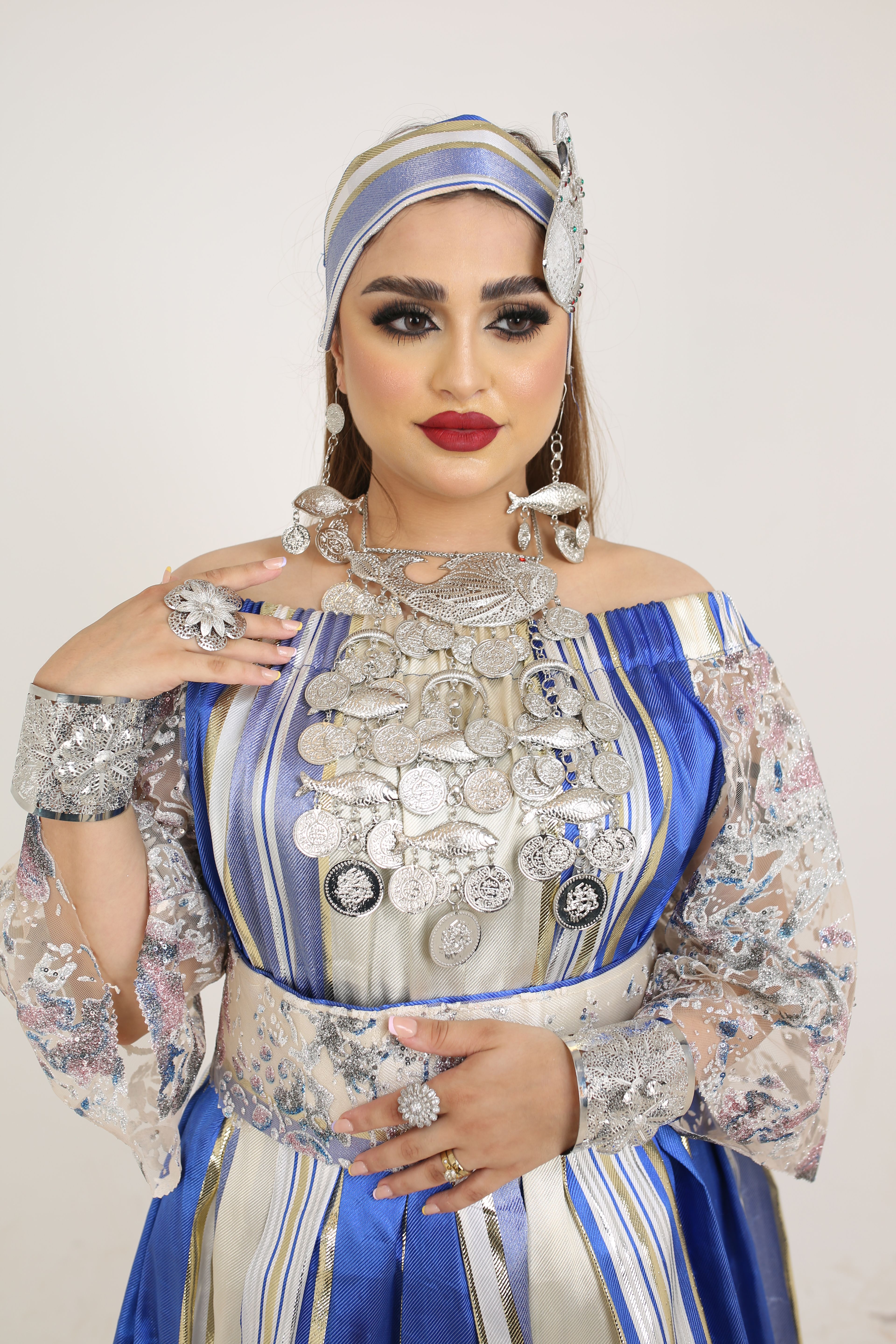 Middle Eastern Woman Jewelry Photos, Download The BEST Free Middle ...