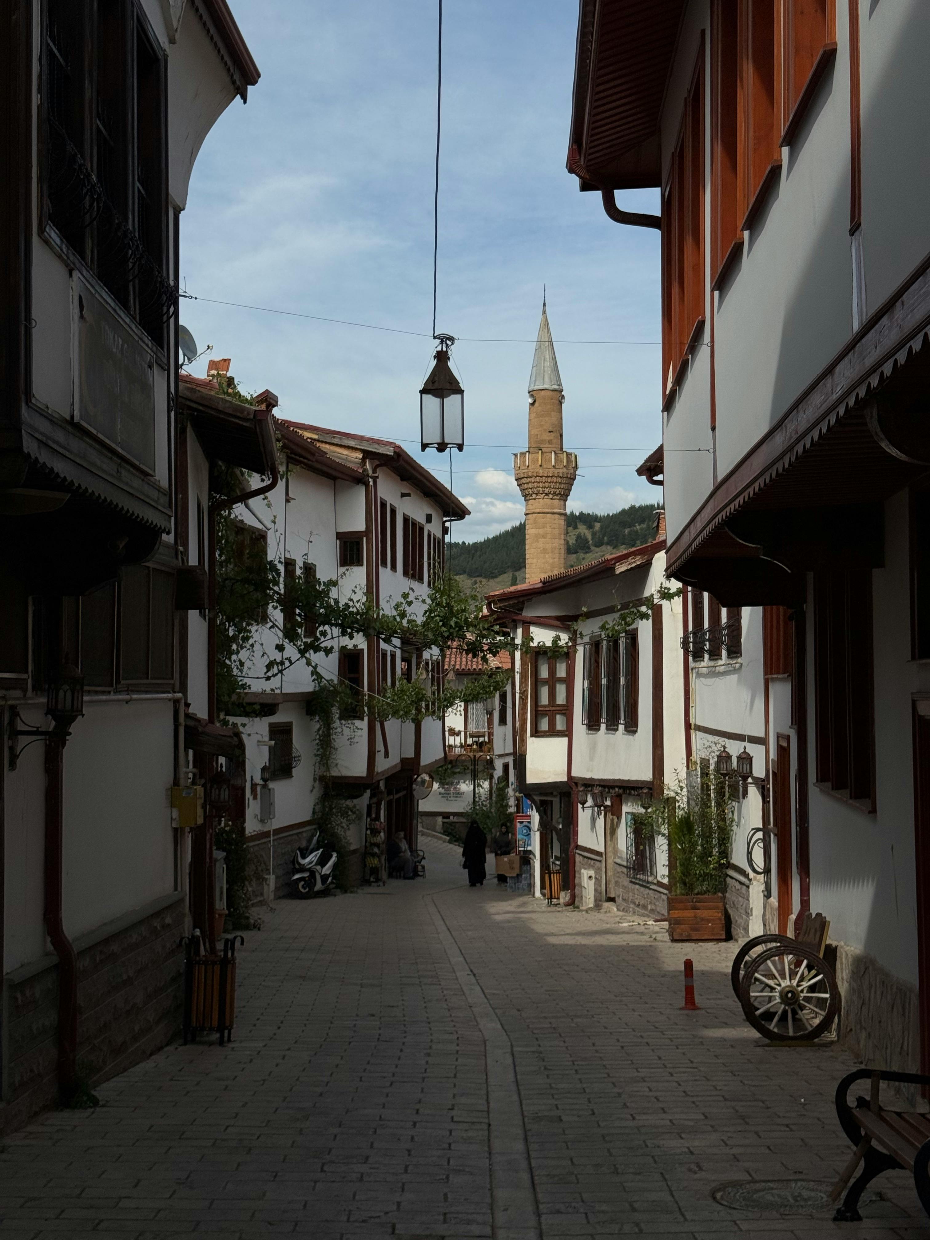 Sky Lantern Drop Photos, Download The BEST Free Sky Lantern Drop Stock ...