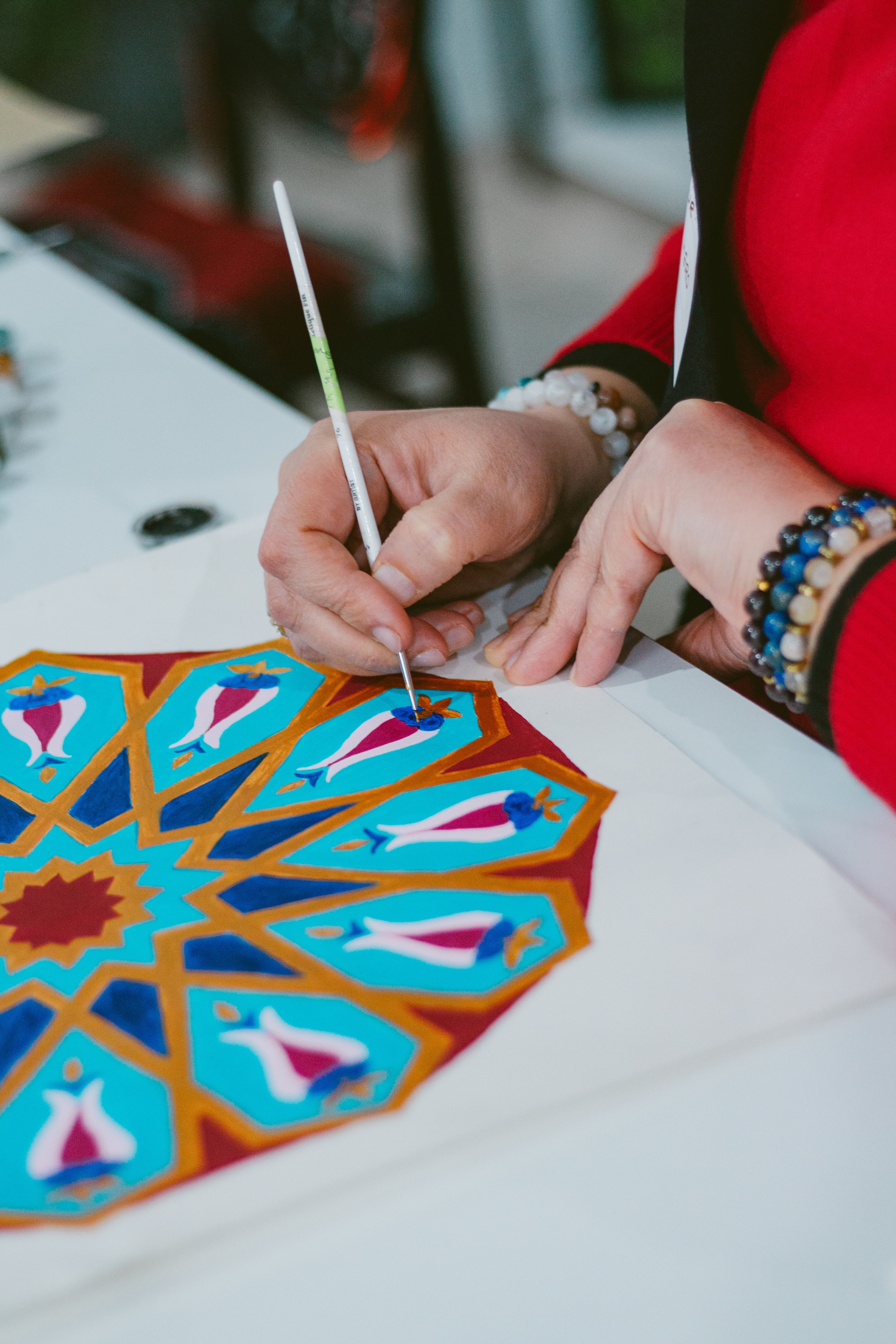 Person Hands Drawing Circles · Free Stock Photo