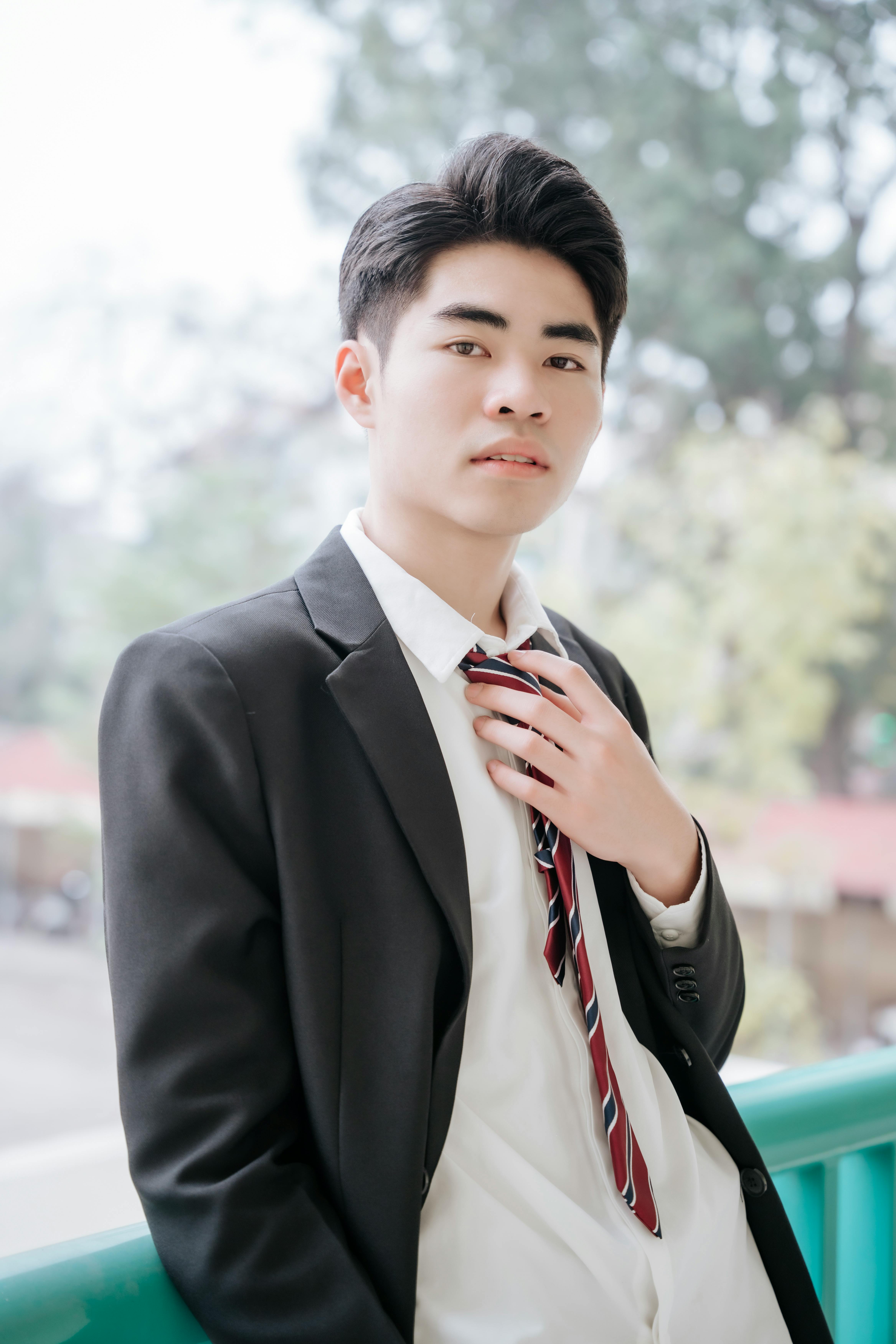 Gentleman With Sute Photos, Download The BEST Free Gentleman With Sute ...