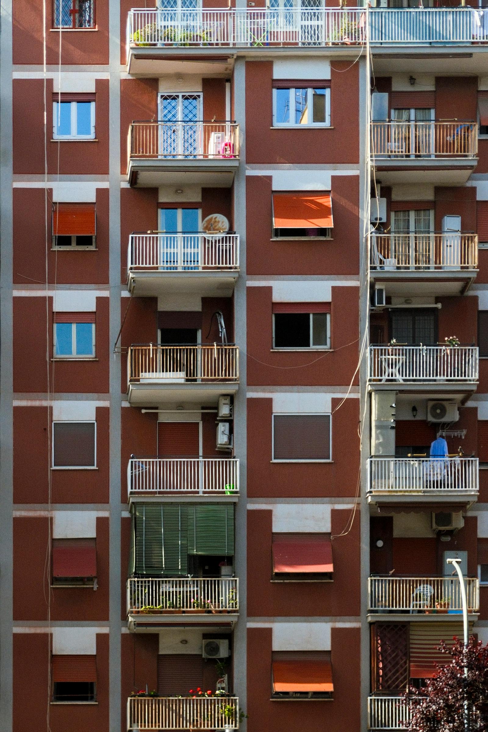 Building Front Photos, Download The BEST Free Building Front Stock ...