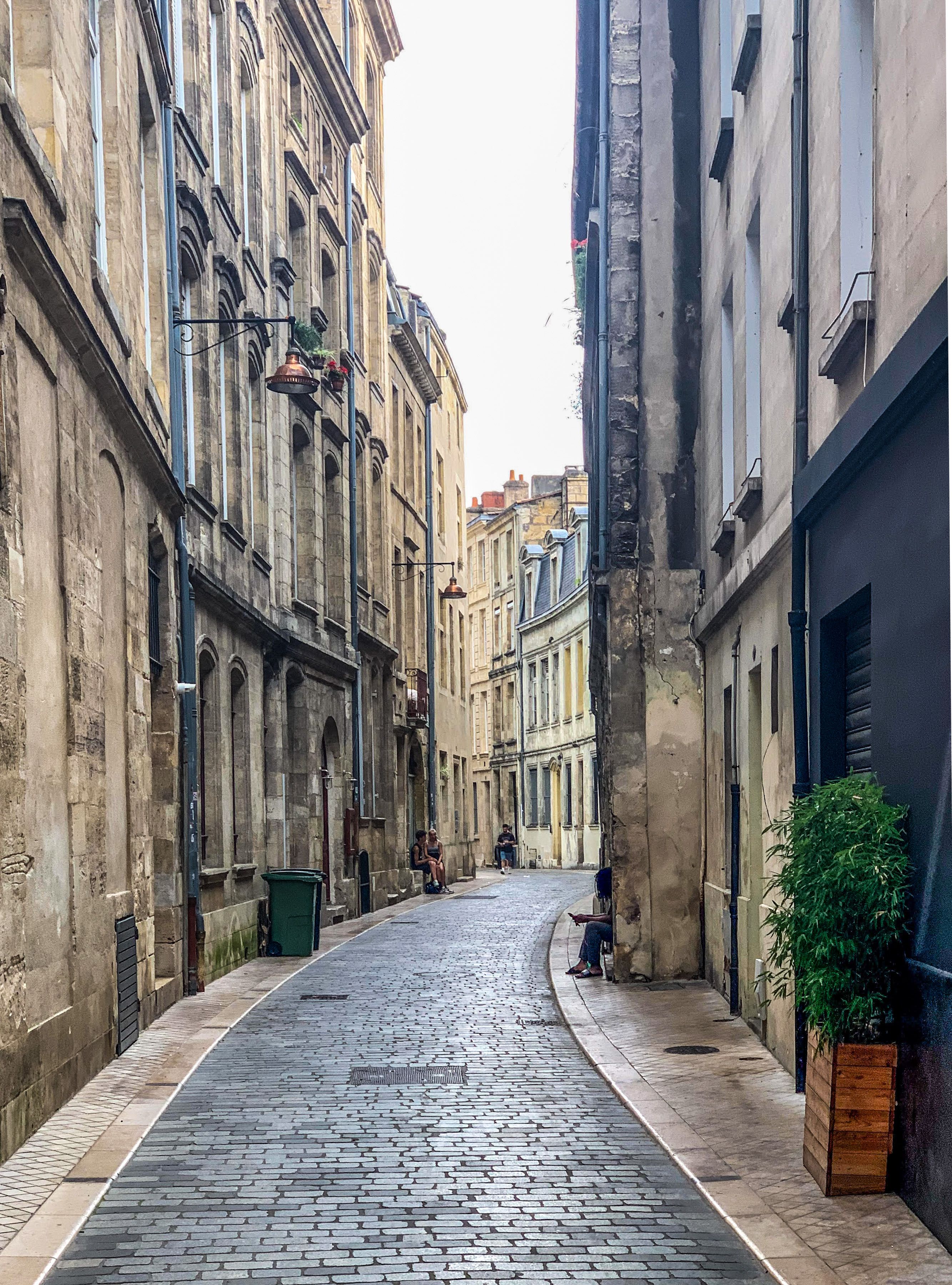 Charming Narrow Street in Historic European City · Free Stock Photo