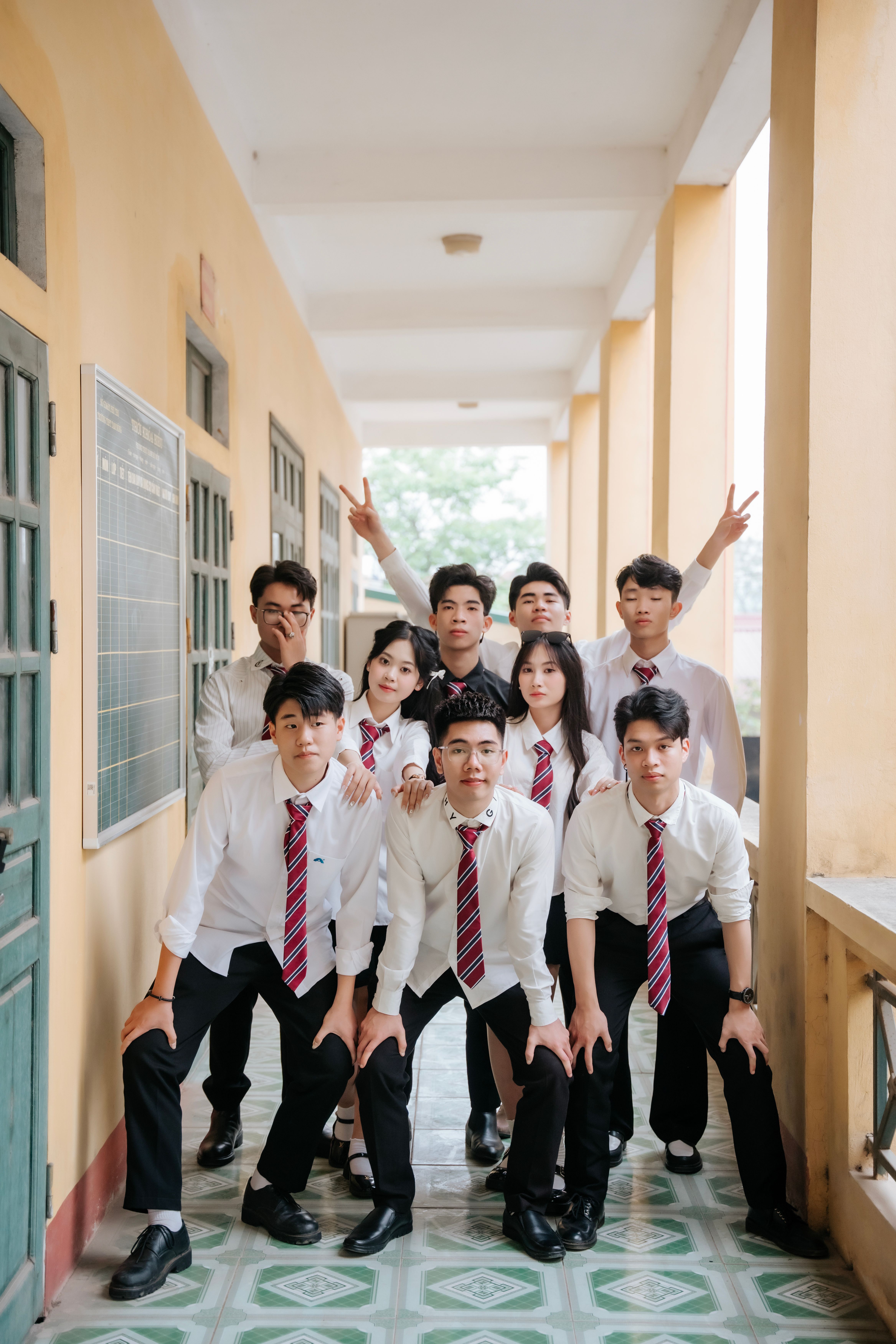 Picture Of School Student Group Photos, Download The BEST Free Picture ...
