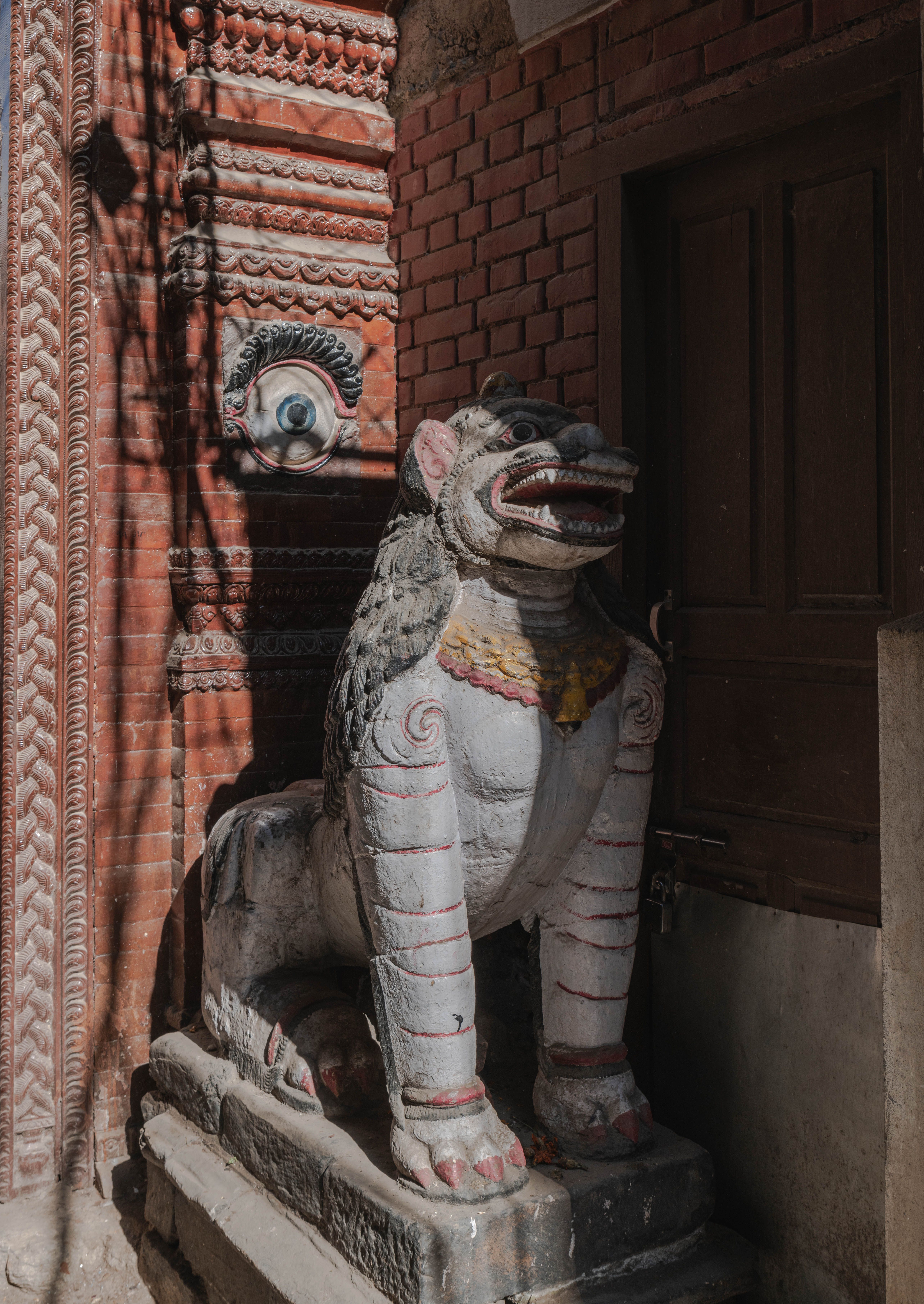 Ancient Stone Guardian Statue in Kathmandu Temple · Free Stock Photo