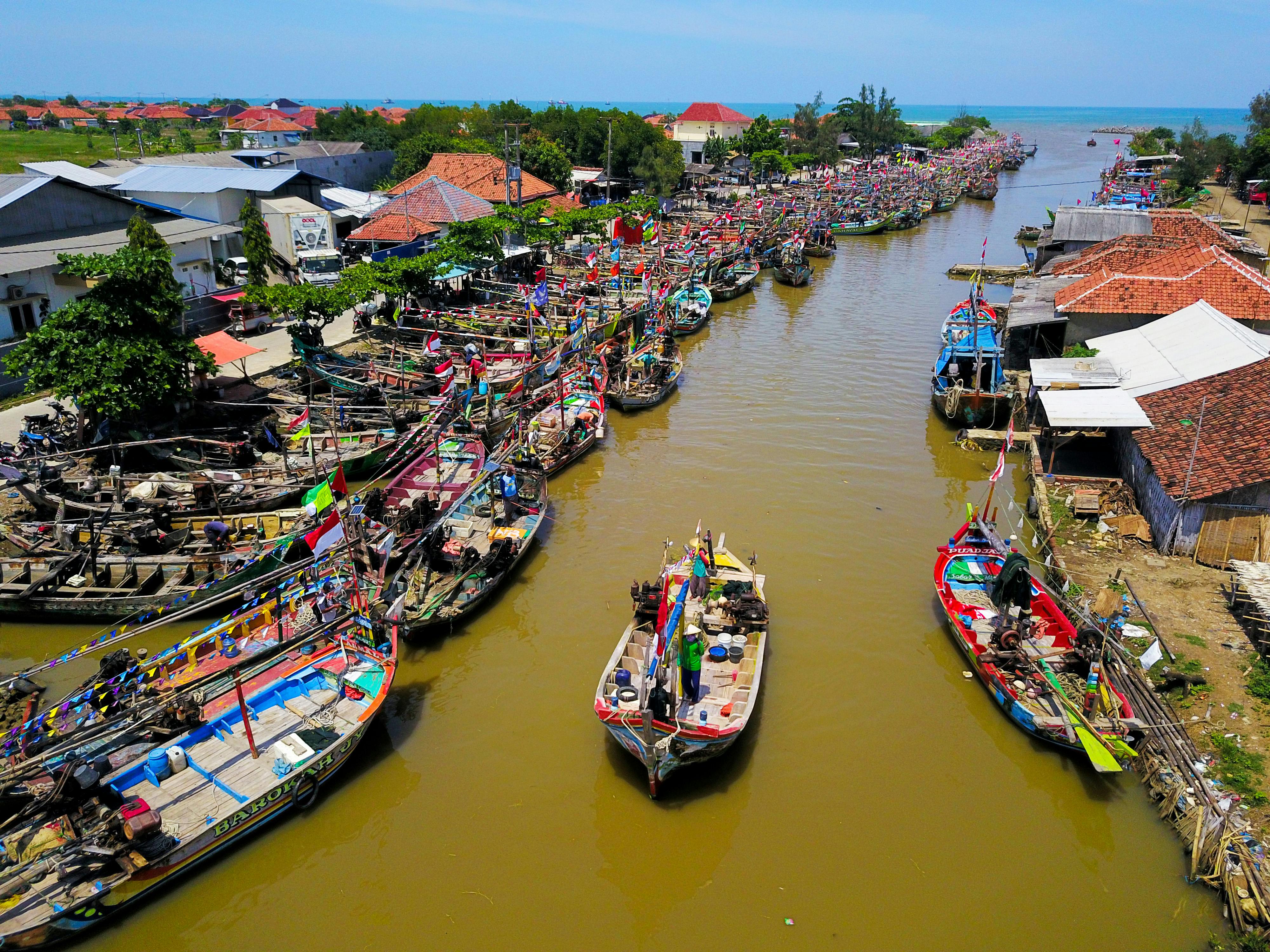 Nelayan Photos, Download The BEST Free Nelayan Stock Photos & HD Images