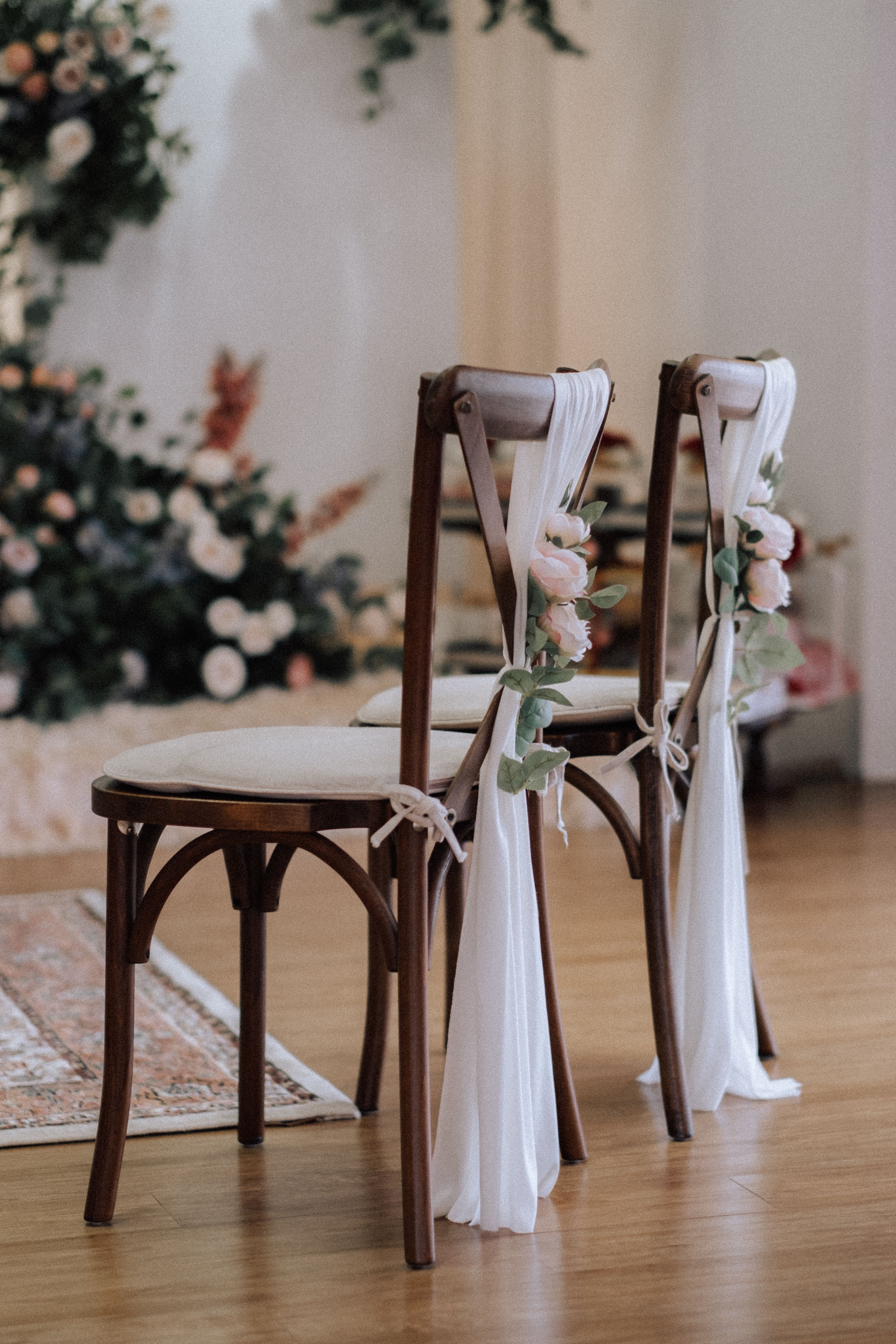 Elegant Wedding Ceremony Chair Decor · Free Stock Photo