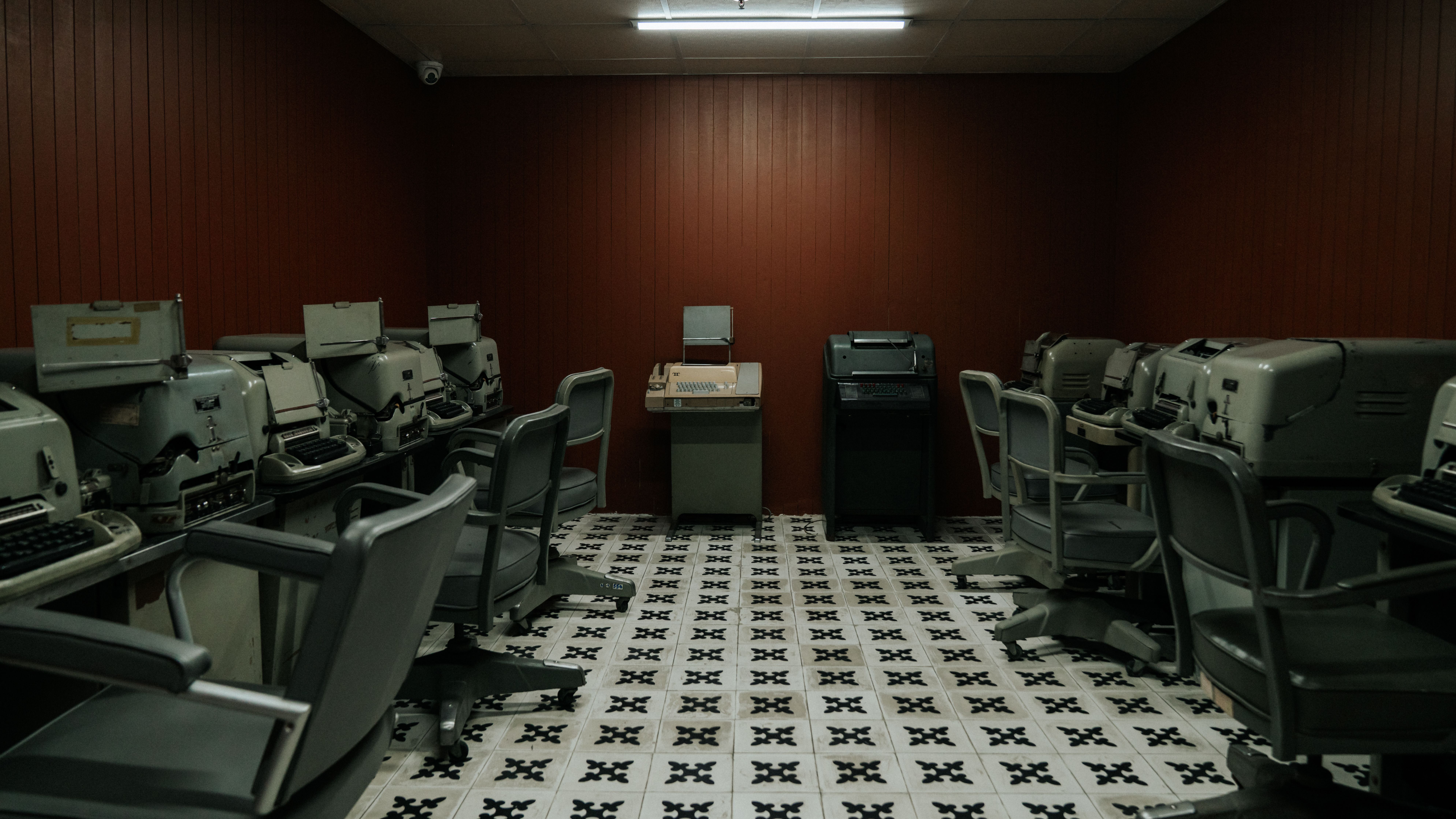 Facsimile Fax Machine: History, Growth, and Modern Use
