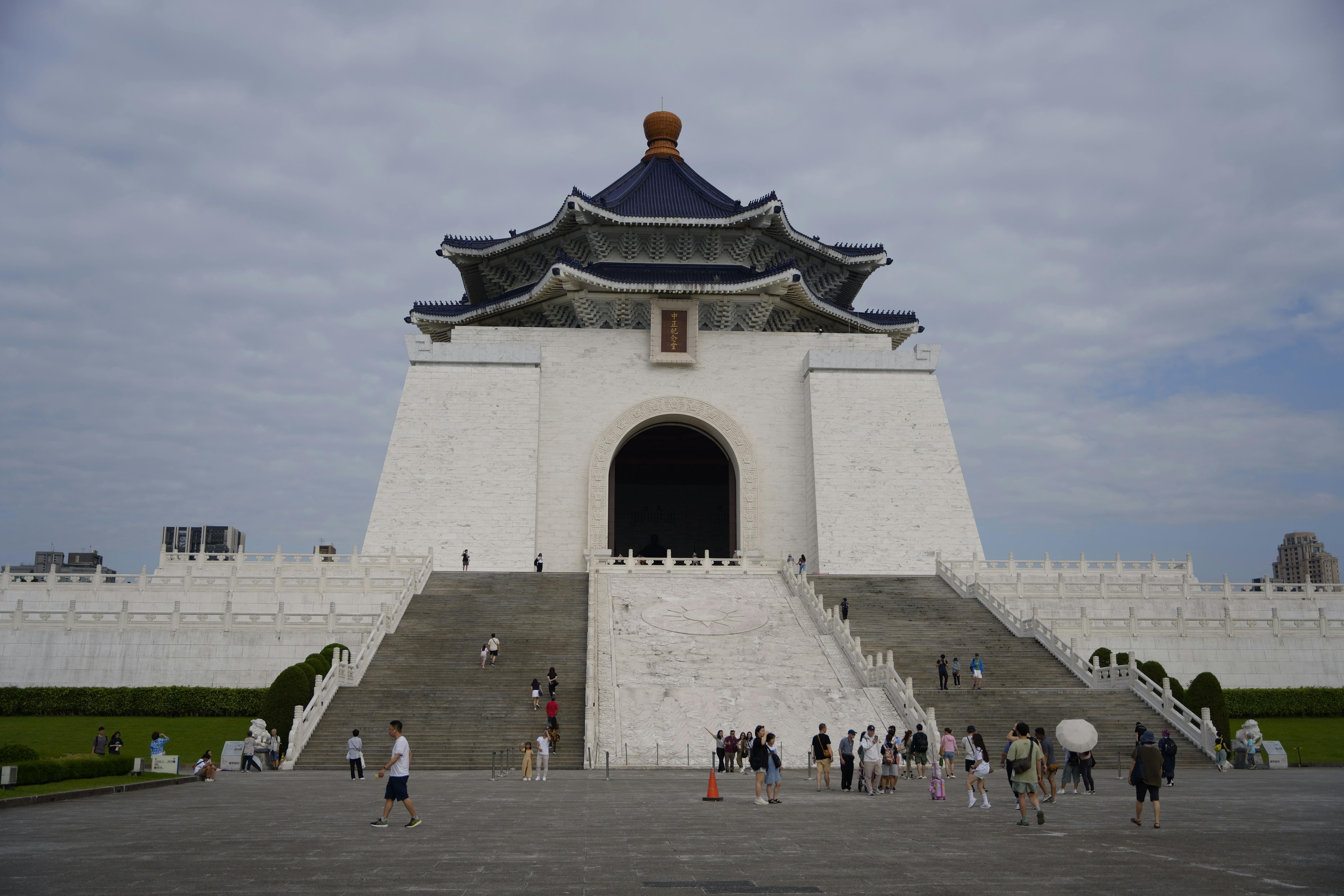 Chiang Kai-shek Memorial Hall in Taipei, Taiwan · Free Stock Photo