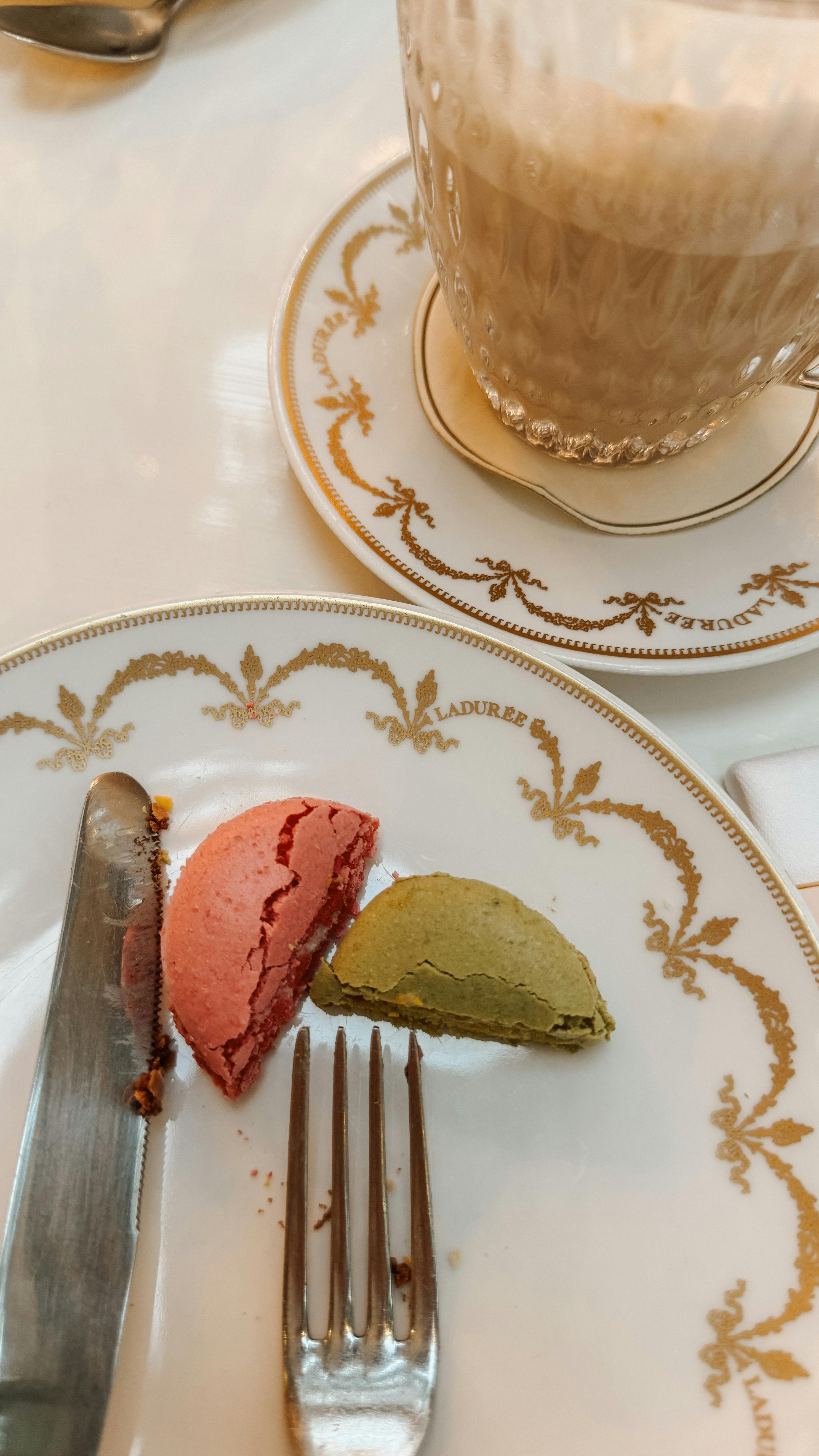 Empty Plate On A Table Photos, Download The BEST Free Empty Plate On A ...