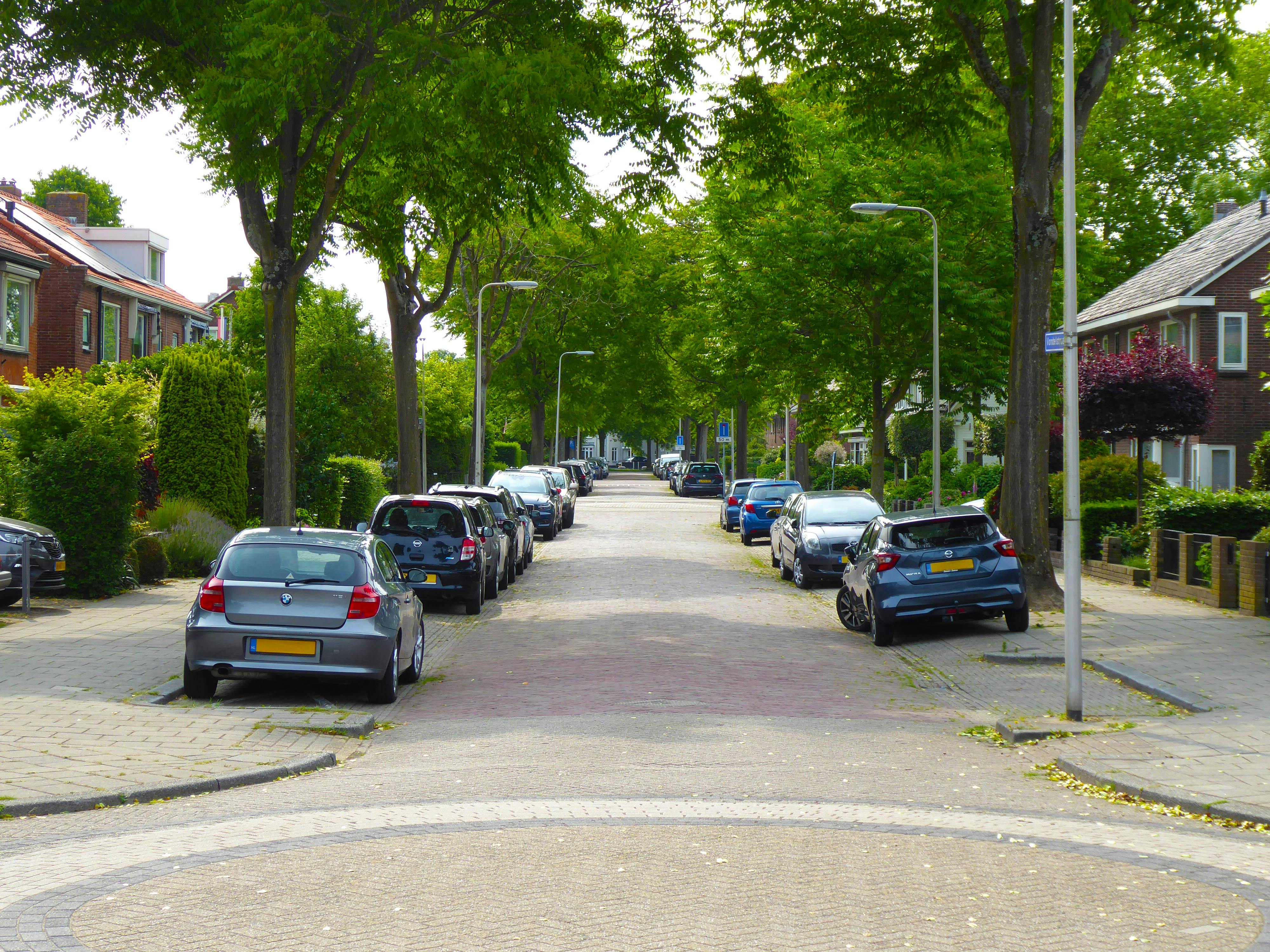 Quiet Cars Photos, Download The BEST Free Quiet Cars Stock Photos & HD ...