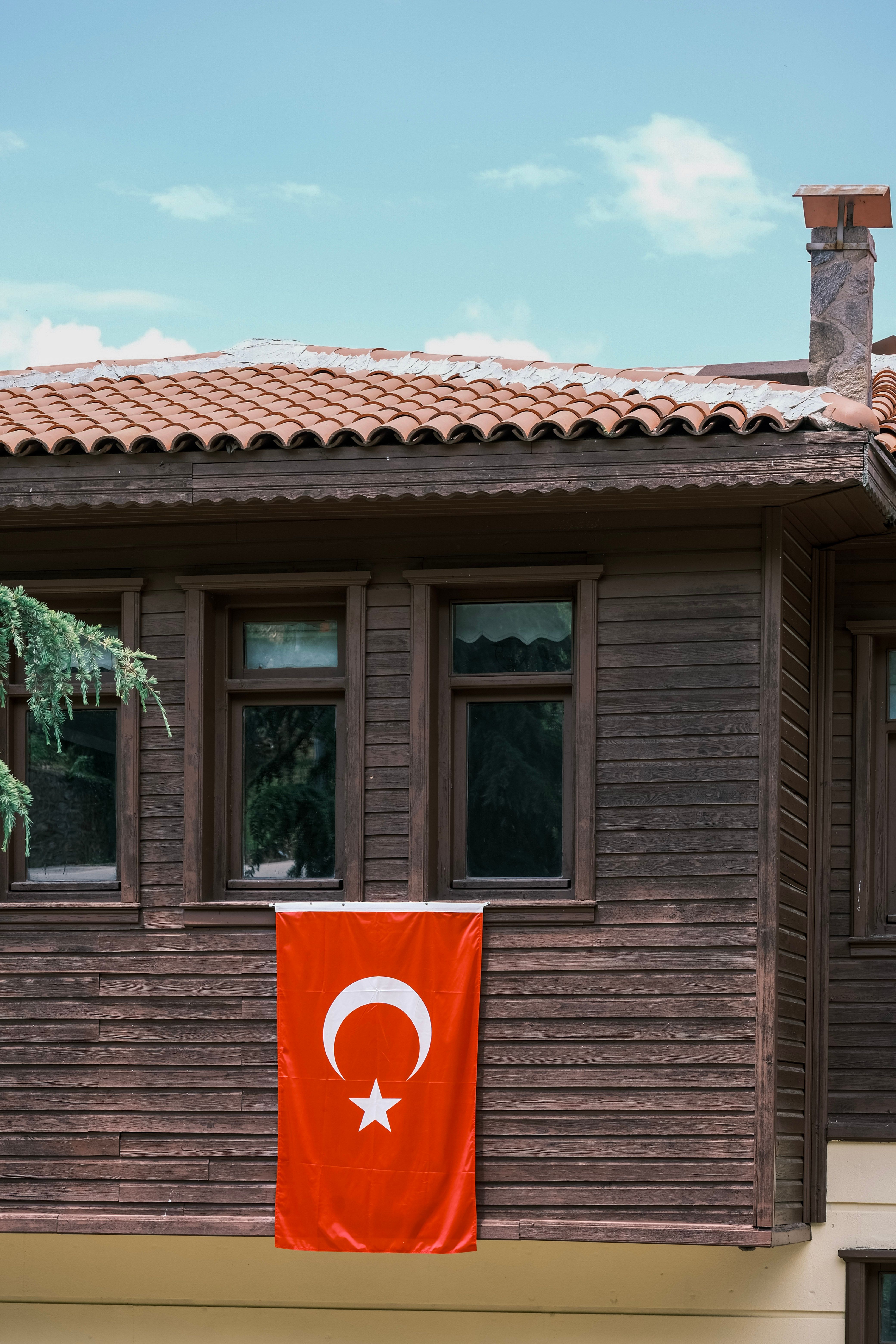 Traditional Turkish House with National Flag · Free Stock Photo