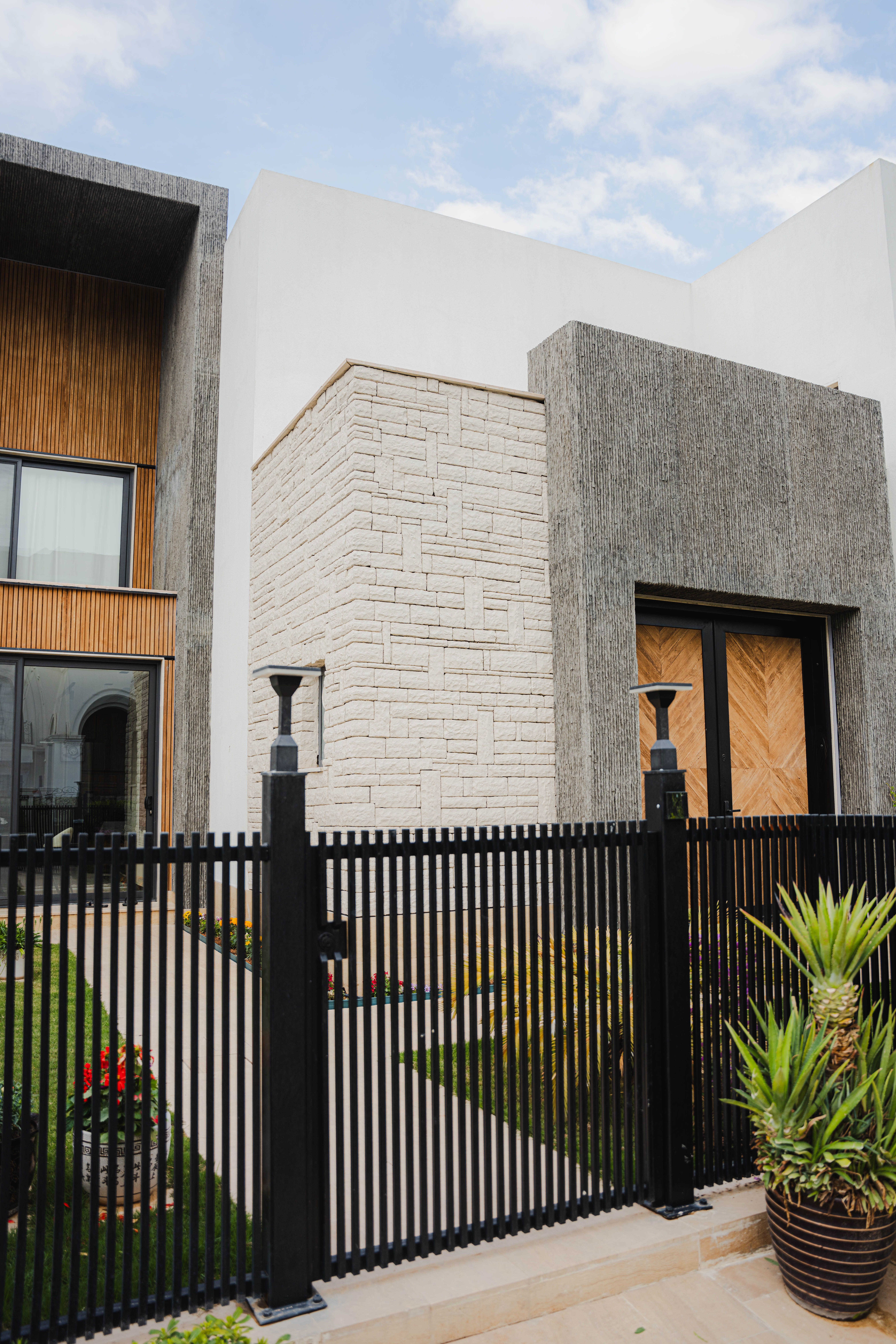 Modern Architectural Home in Erbil, Iraq · Free Stock Photo