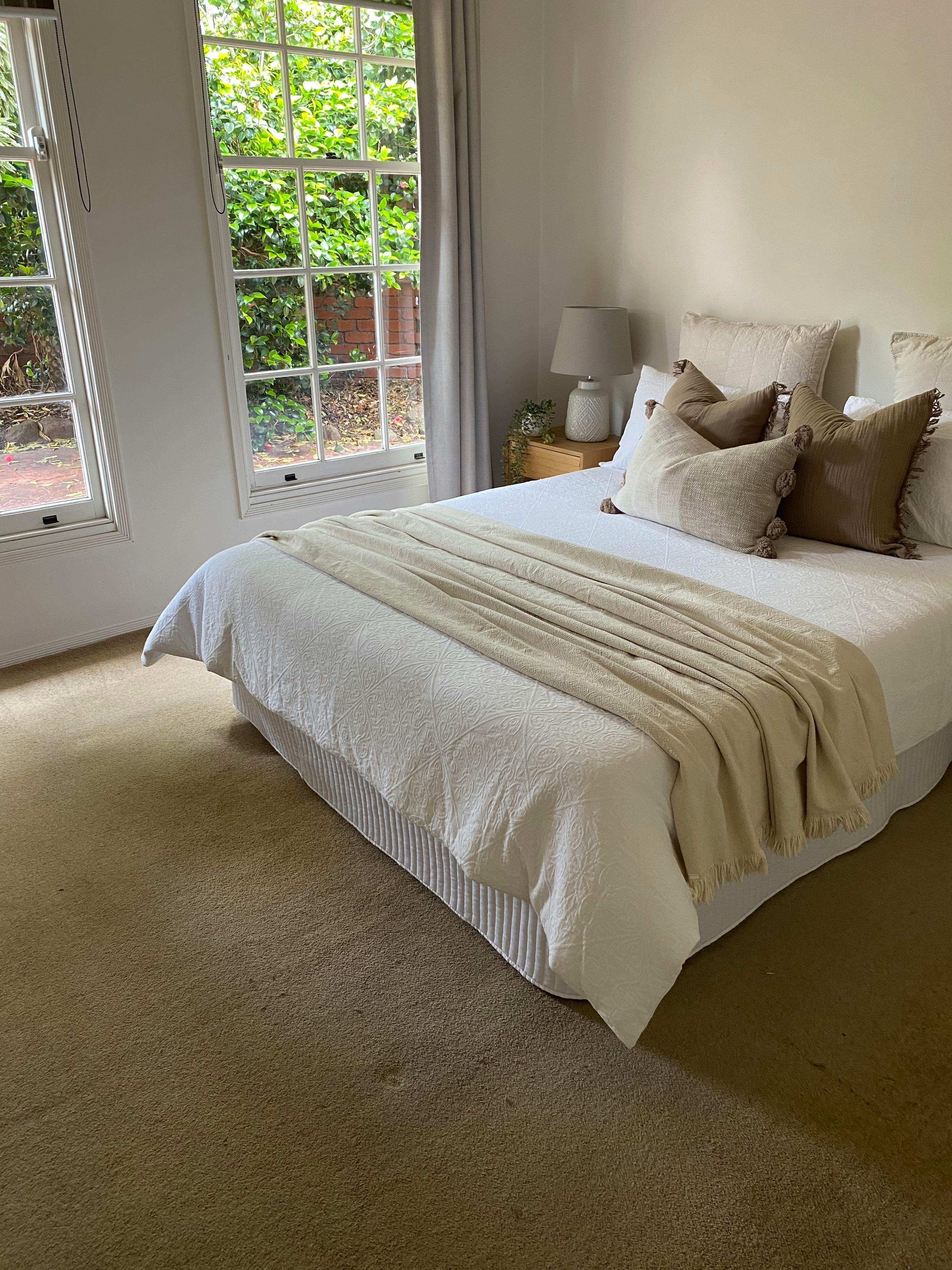 Peaceful Bedroom Photos, Download The BEST Free Peaceful Bedroom Stock ...