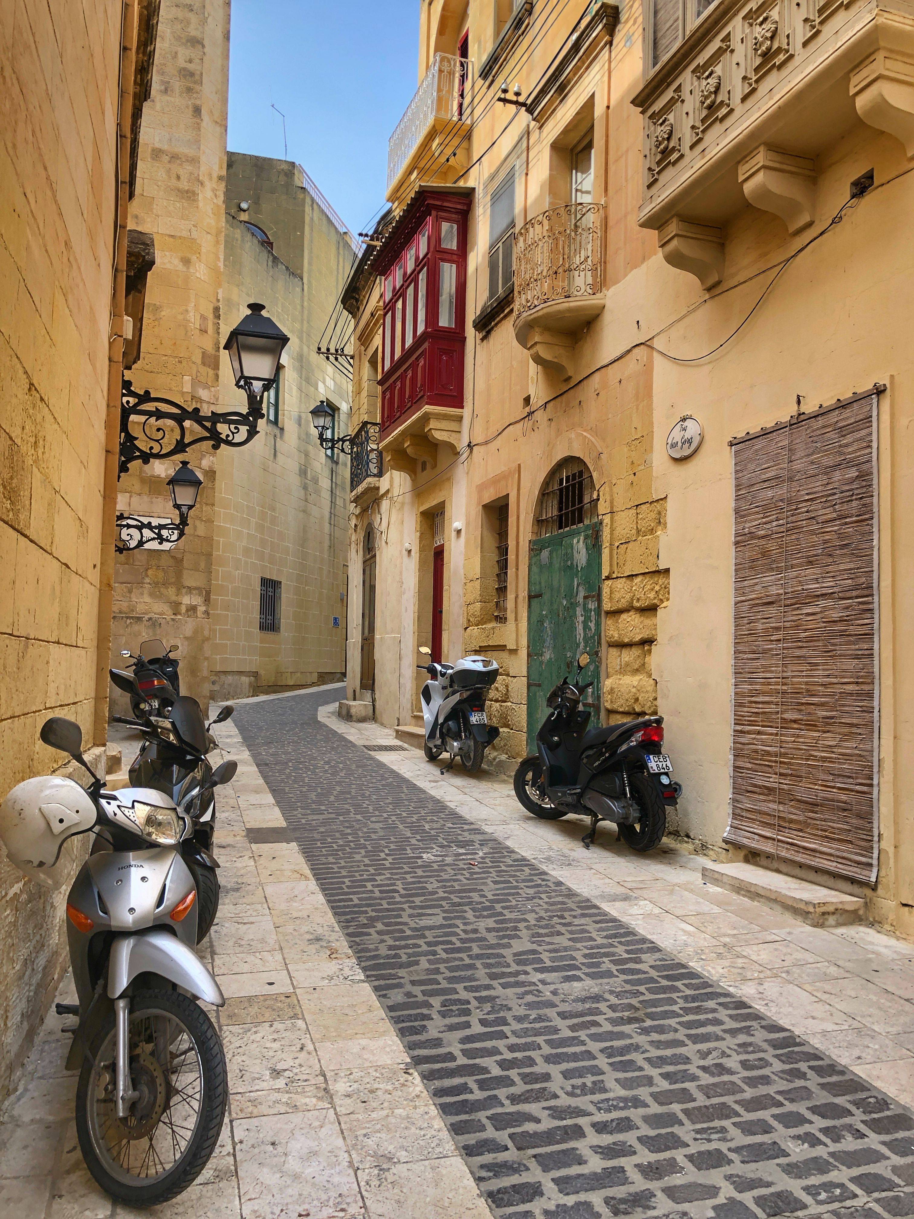 Charming Narrow Street in Malta with Vintage Architecture · Free Stock ...