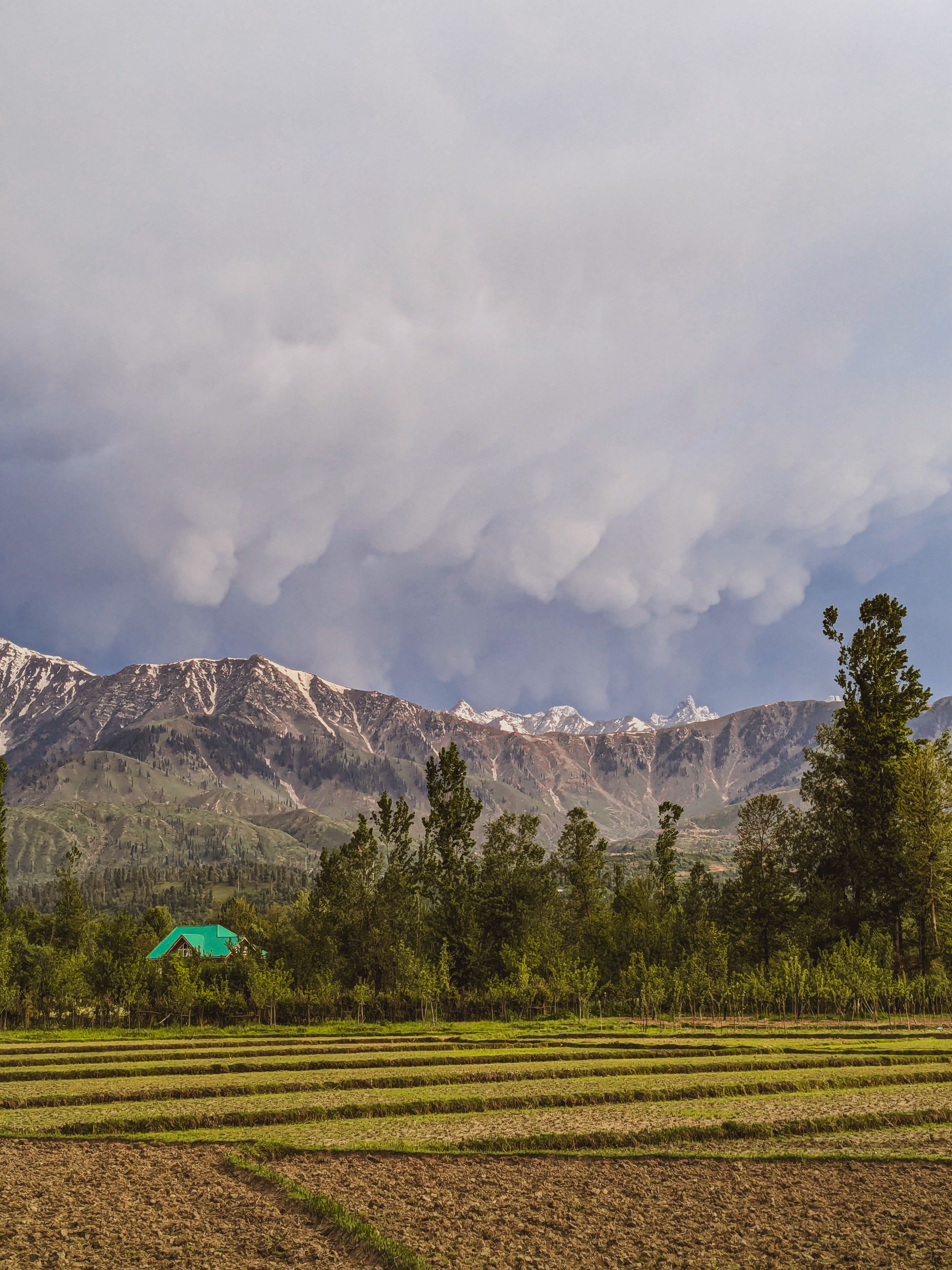 Scenic Mountain View with Dramatic Sky · Free Stock Photo