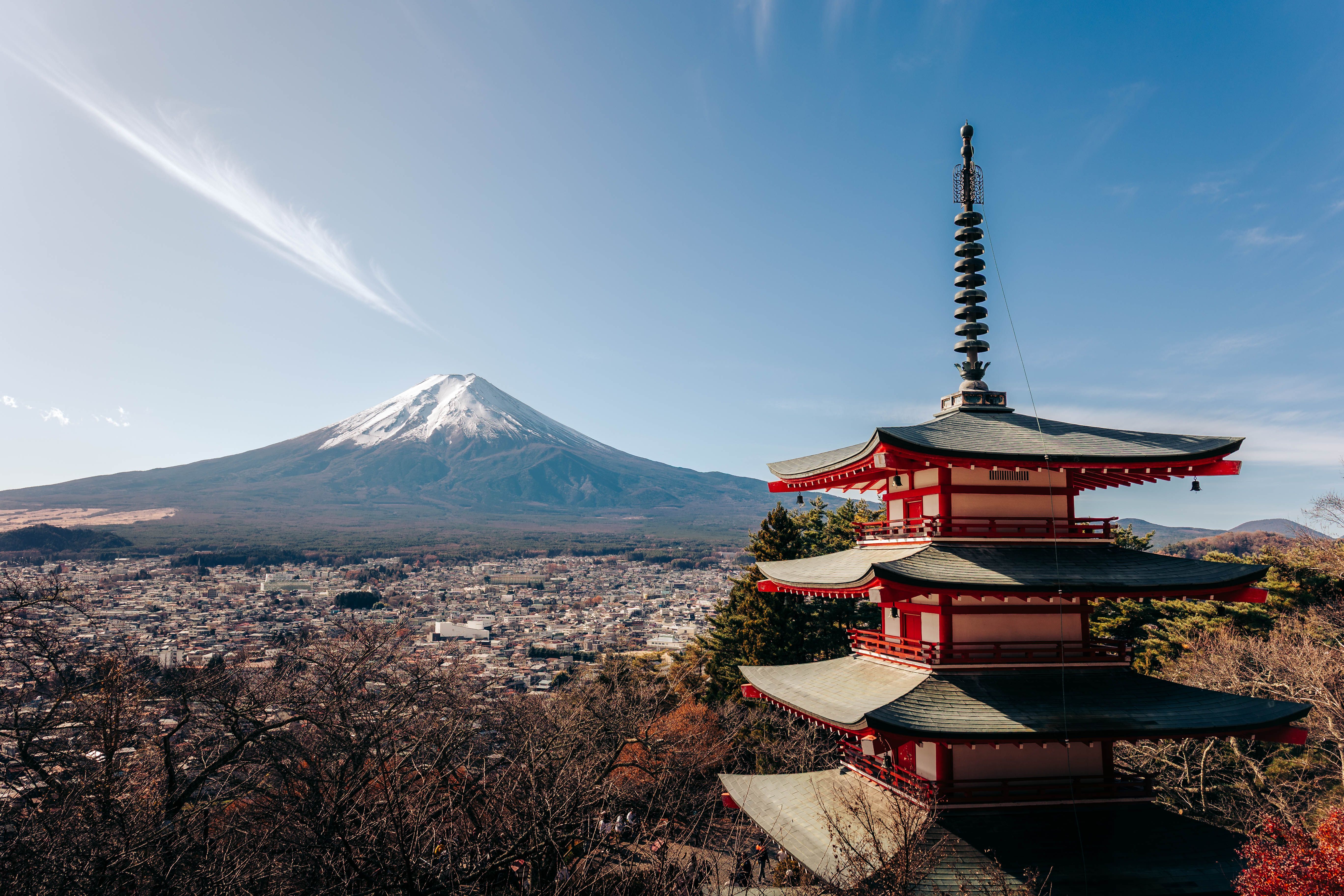 Stunning View of Mount Fuji with Pagoda · Free Stock Photo